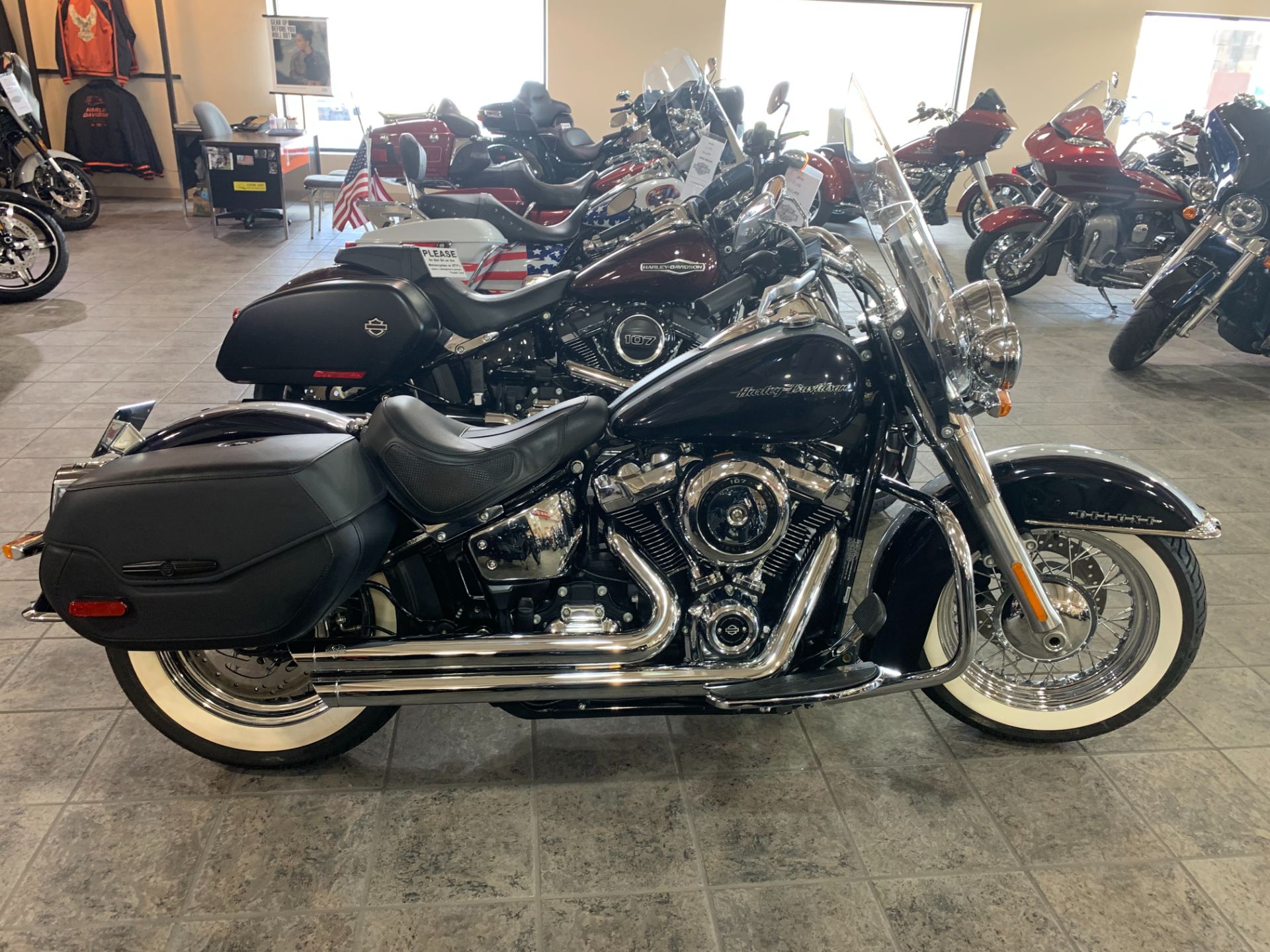 Used 2019 Harley-Davidson Deluxe Midnight Blue / Barracuda Silver ...
