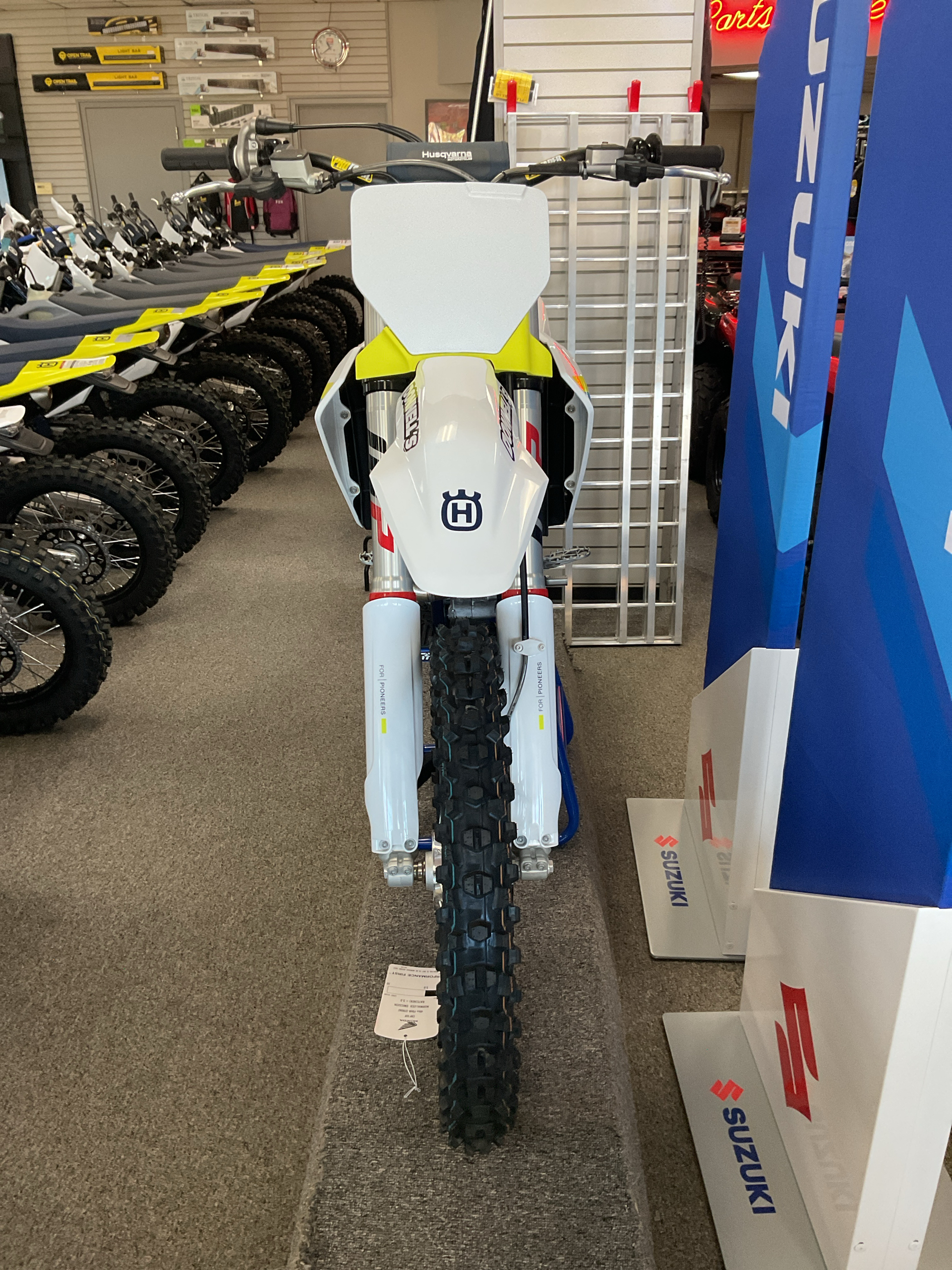New 2025 Husqvarna FC 250, Independence MO | Specs, Price, Photos ...