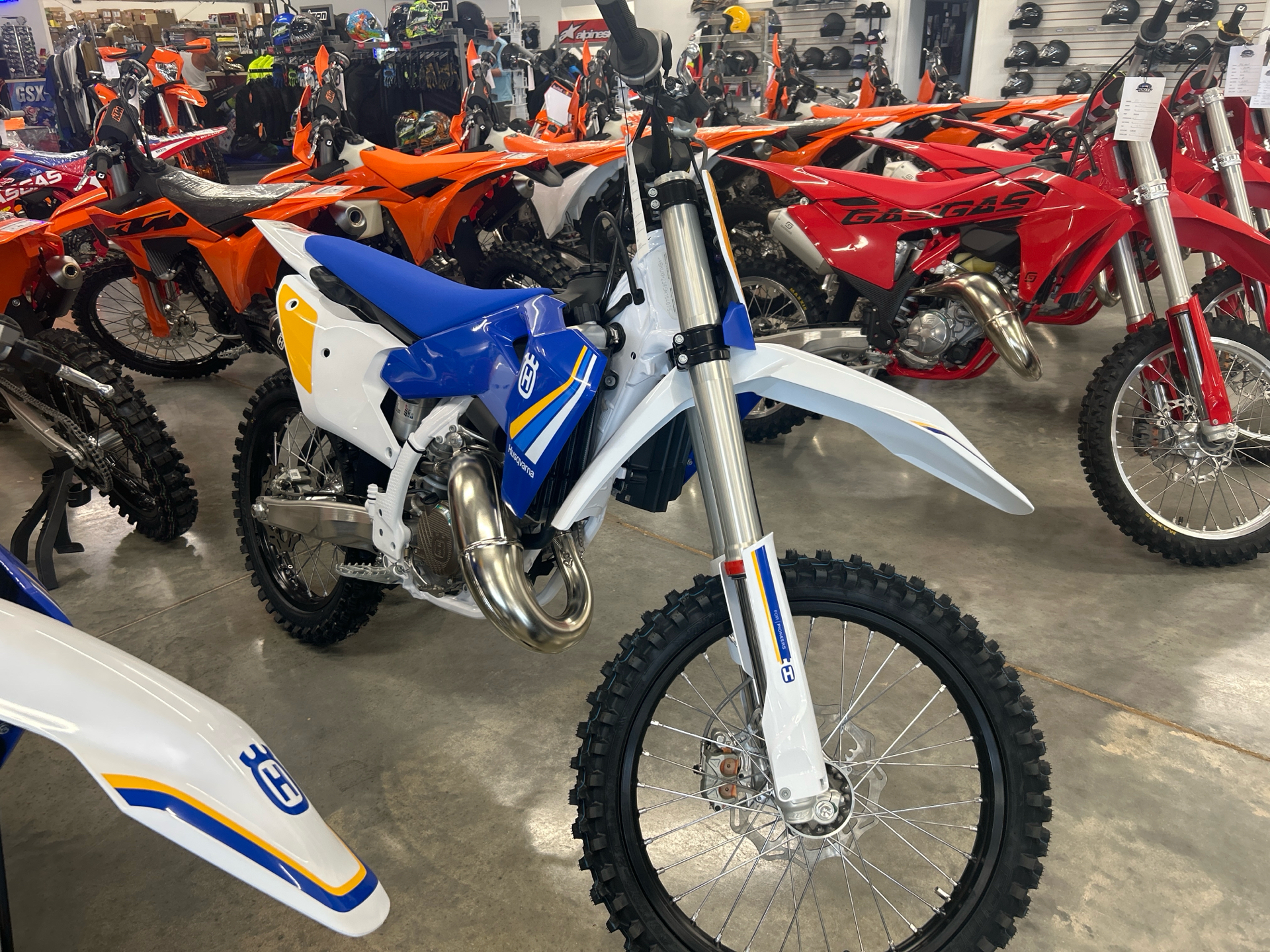 New 2025 Husqvarna TC 150 Heritage White / Blue | Motorcycles in ...