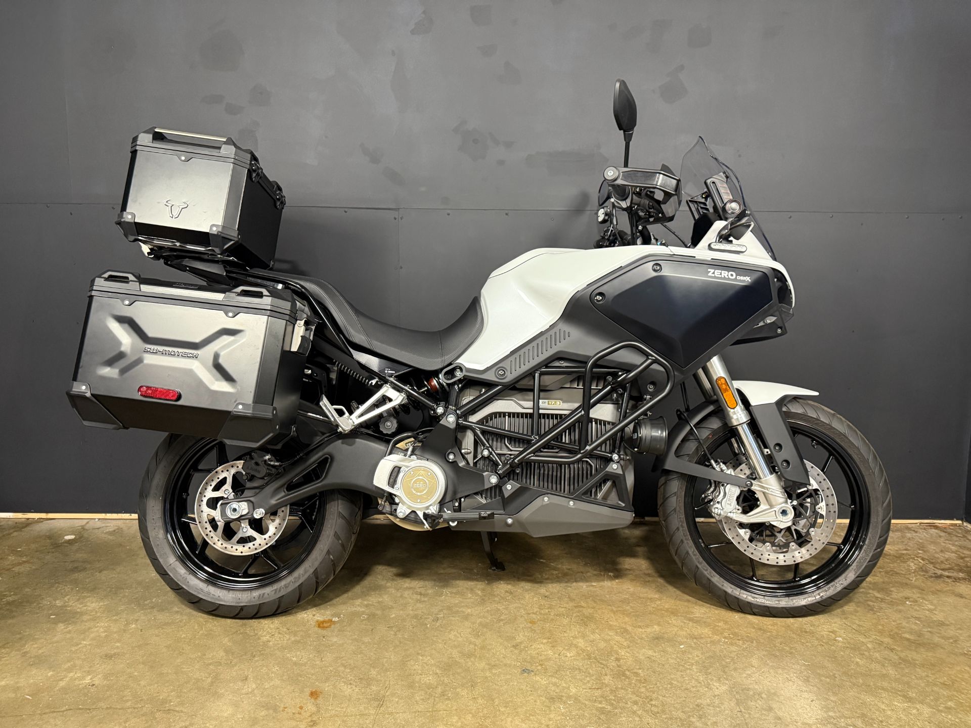 New 2023 Zero Motorcycles DSR/X, Gaithersburg MD | Specs, Price, Photos | White Pearl ZERN23489