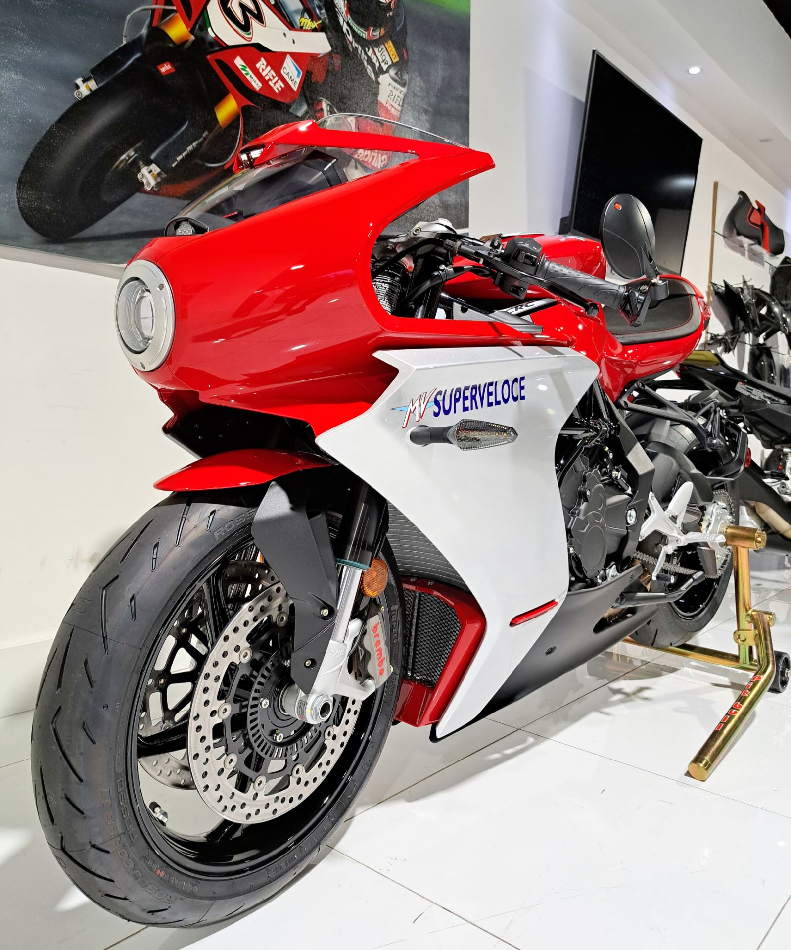 New 2023 MV Agusta Superveloce 800, Miami FL | Specs, Price, Photos | Ago Red Gloss / Ago Silver ...