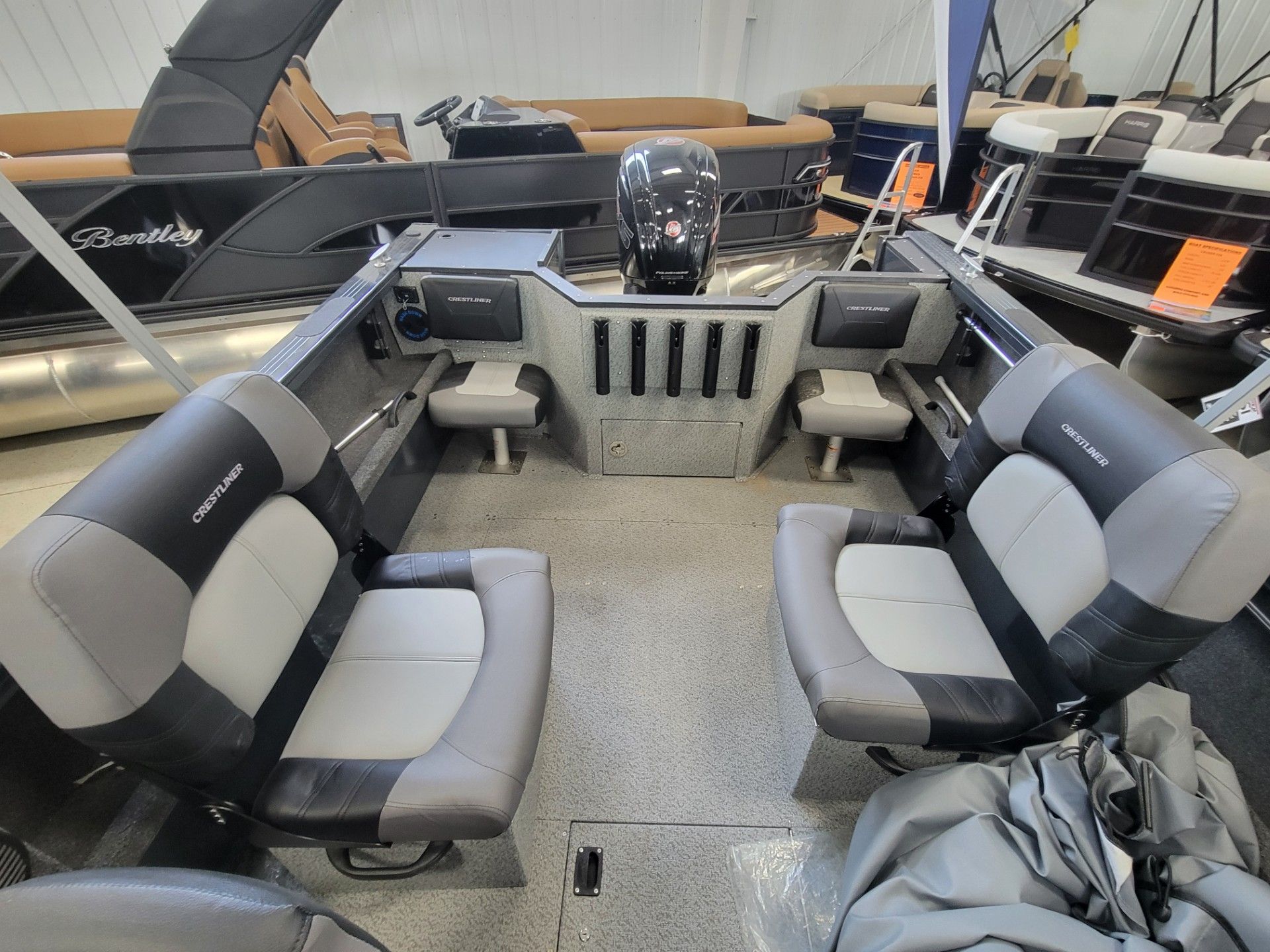 New 2025 Crestliner 1850 Commander | Power Boats Outboard in Kaukauna ...
