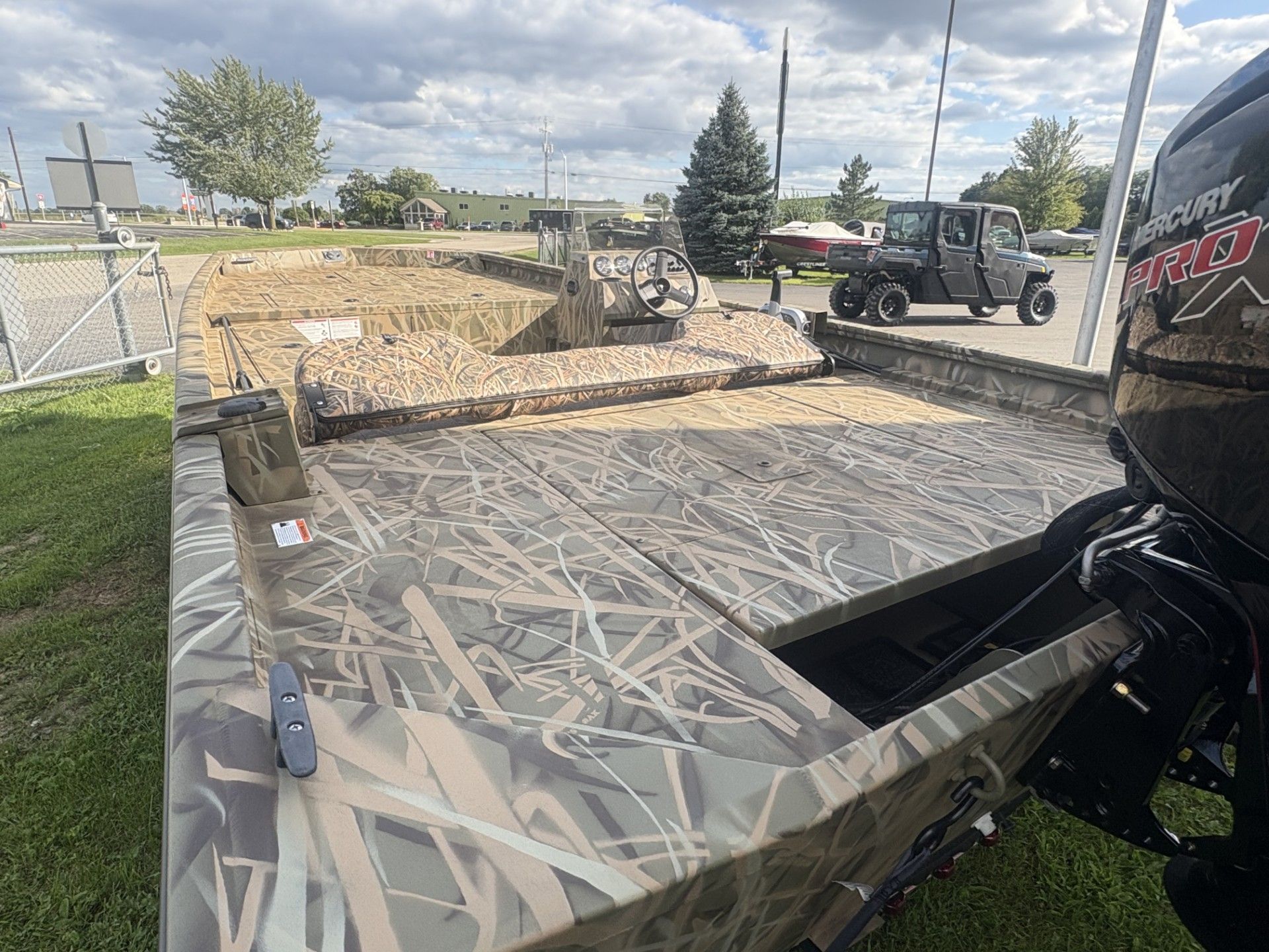 New 2026 Crestliner 2070 RETRIEVER SIDE CONSOLE HEAVY DUTY | Power ...