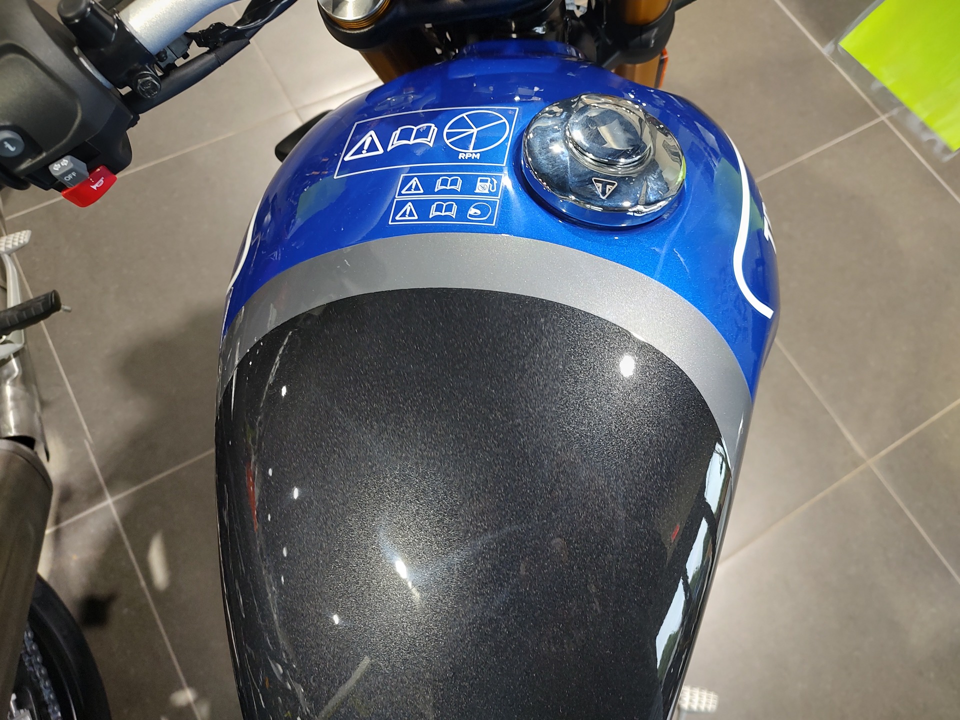 New 2025 Triumph Speed 400 Caspian Blue / Storm Grey Motorcycles For ...
