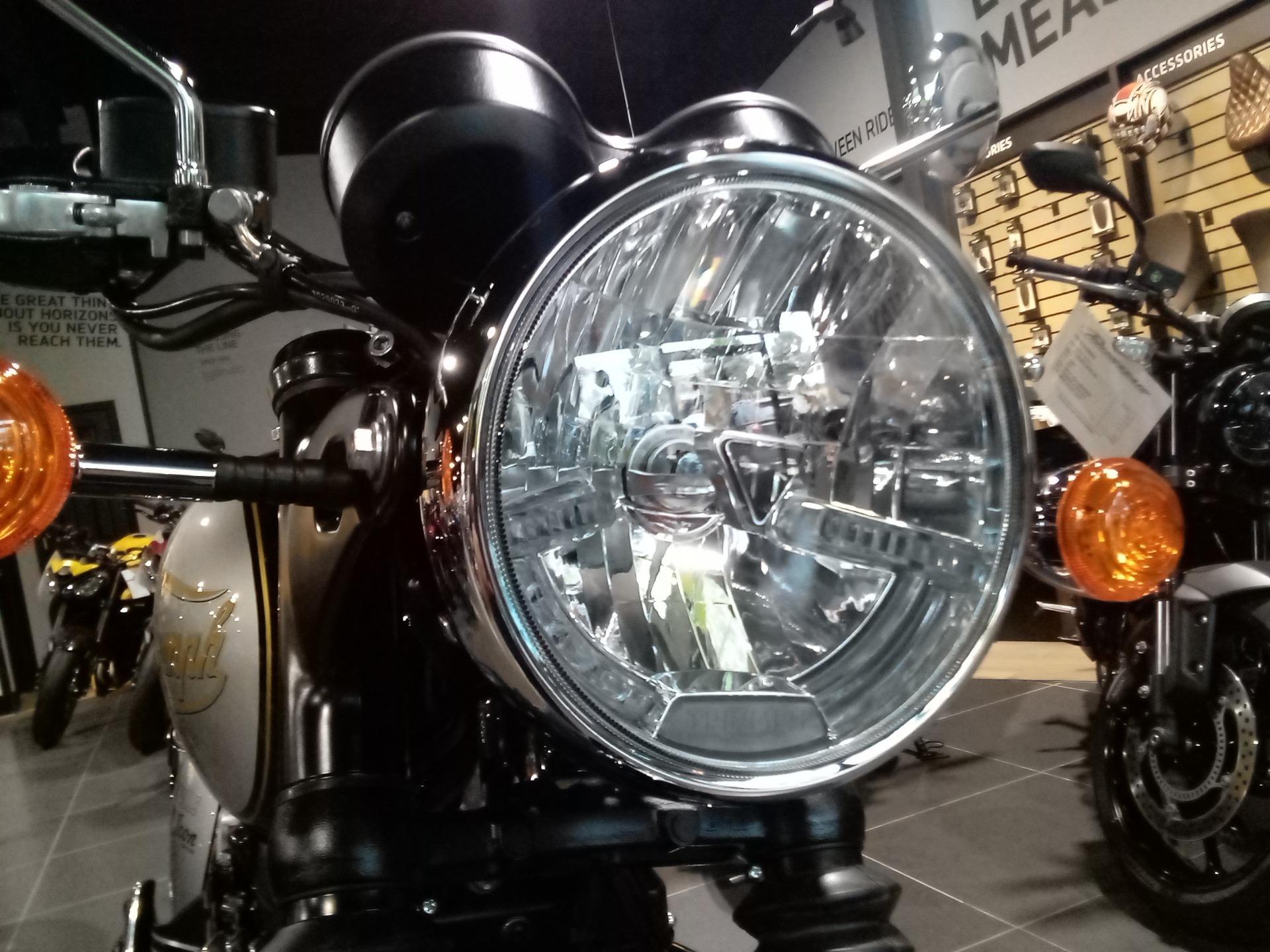 New 2025 Triumph Bonneville T120 Icon Edition Sapphire Black/Aluminium ...