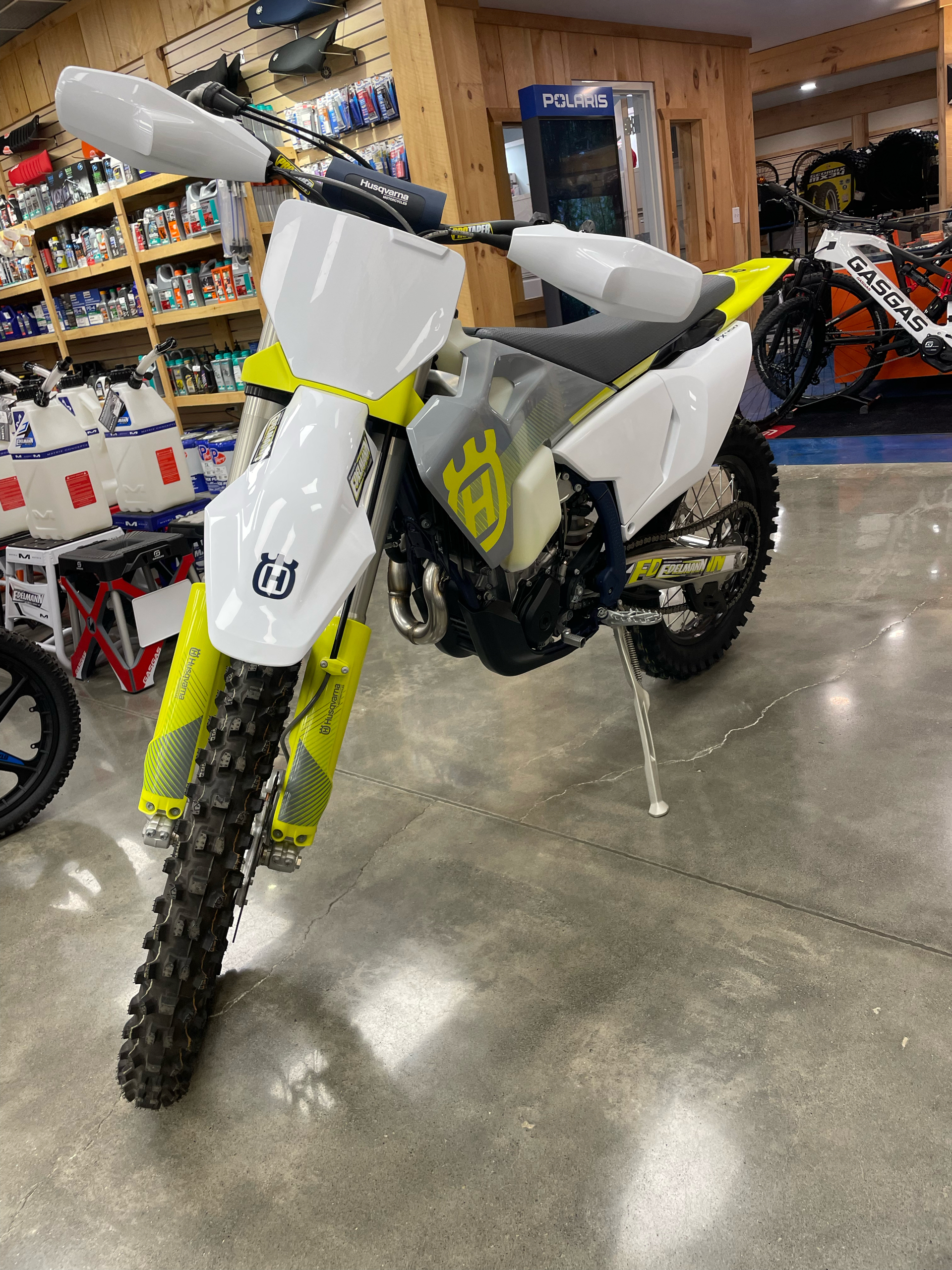 New 2024 Husqvarna FX 450 White / Grey / Yellow | Motorcycles in Troy ...