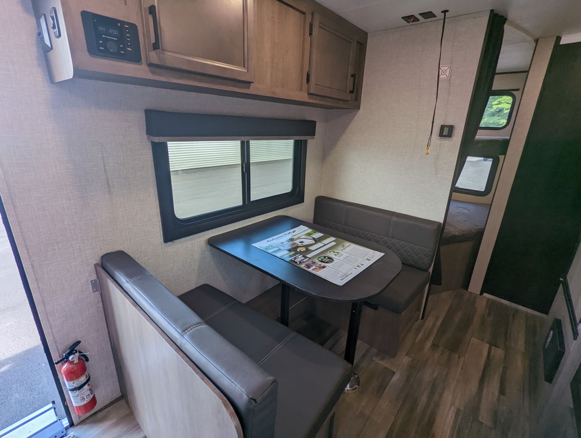 New 2023 Starcraft 26BH AUTUMN RIDGE TRAVEL TRAILER | Travel Trailers ...