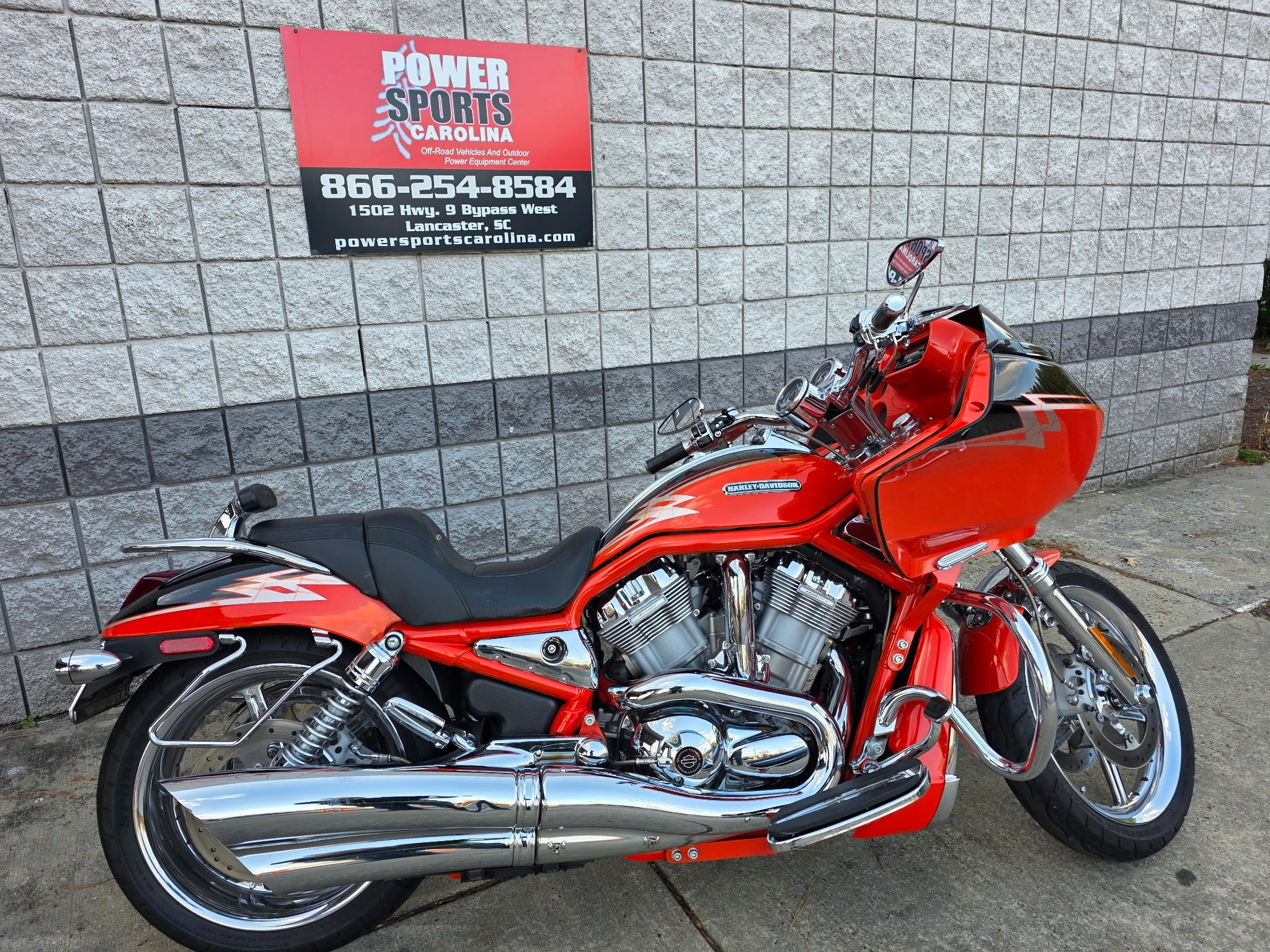 Used 2005 Harley-Davidson VRSCSE Screamin’ Eagle® V-Rod® Two-Tone ...