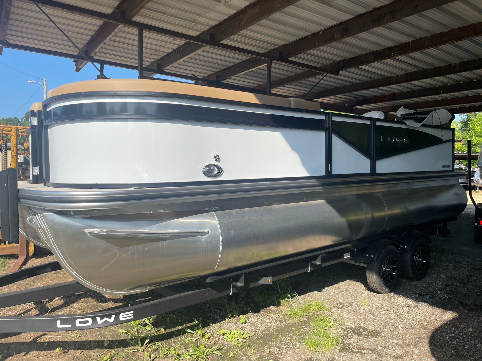 New 2025 Lowe LS 210 Walk Thru Power Boats Outboard in Smithville, MS