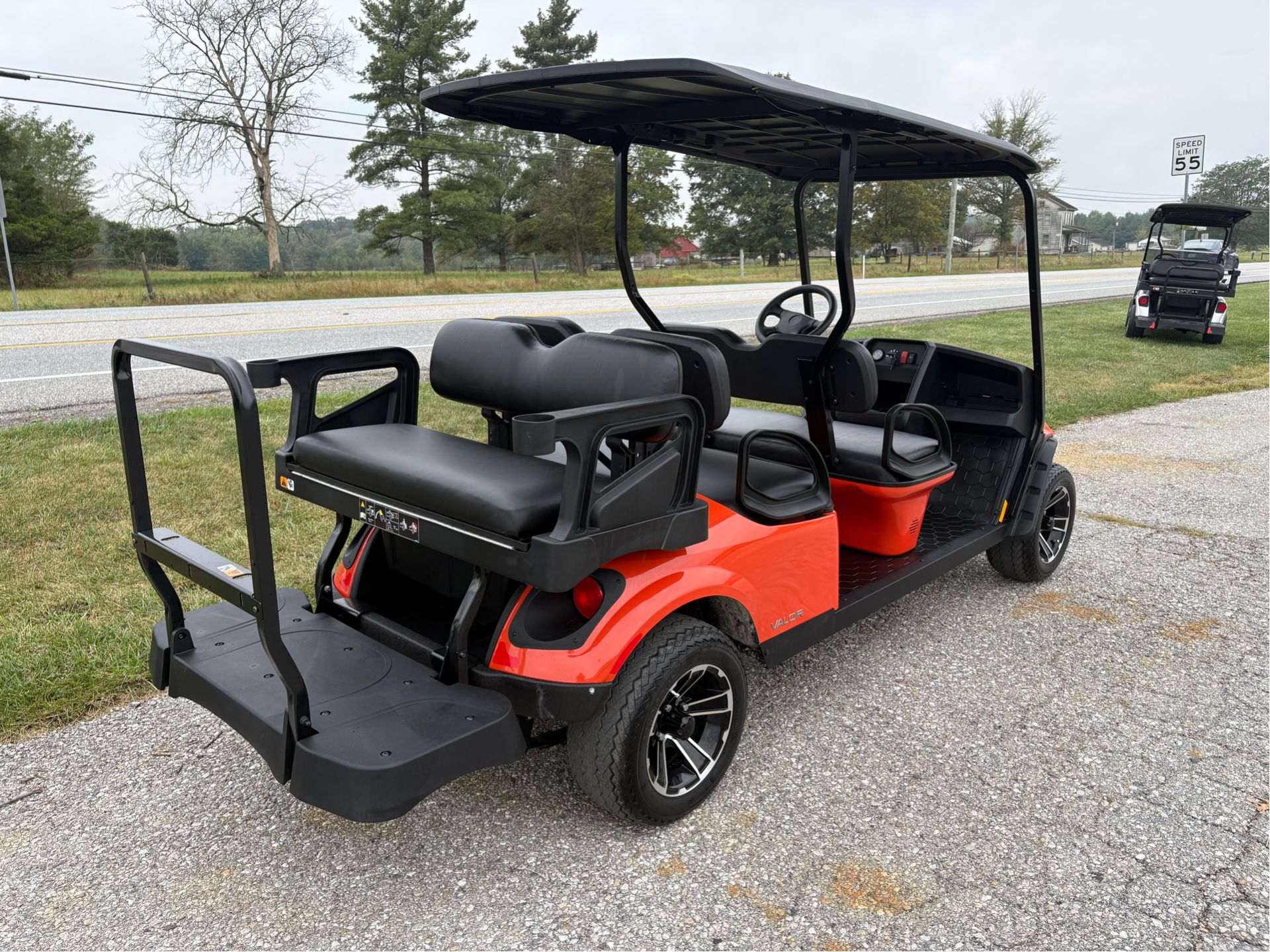 New 2025 E-Z-GO Valor 6 48V for sale in Mount Airy, NC