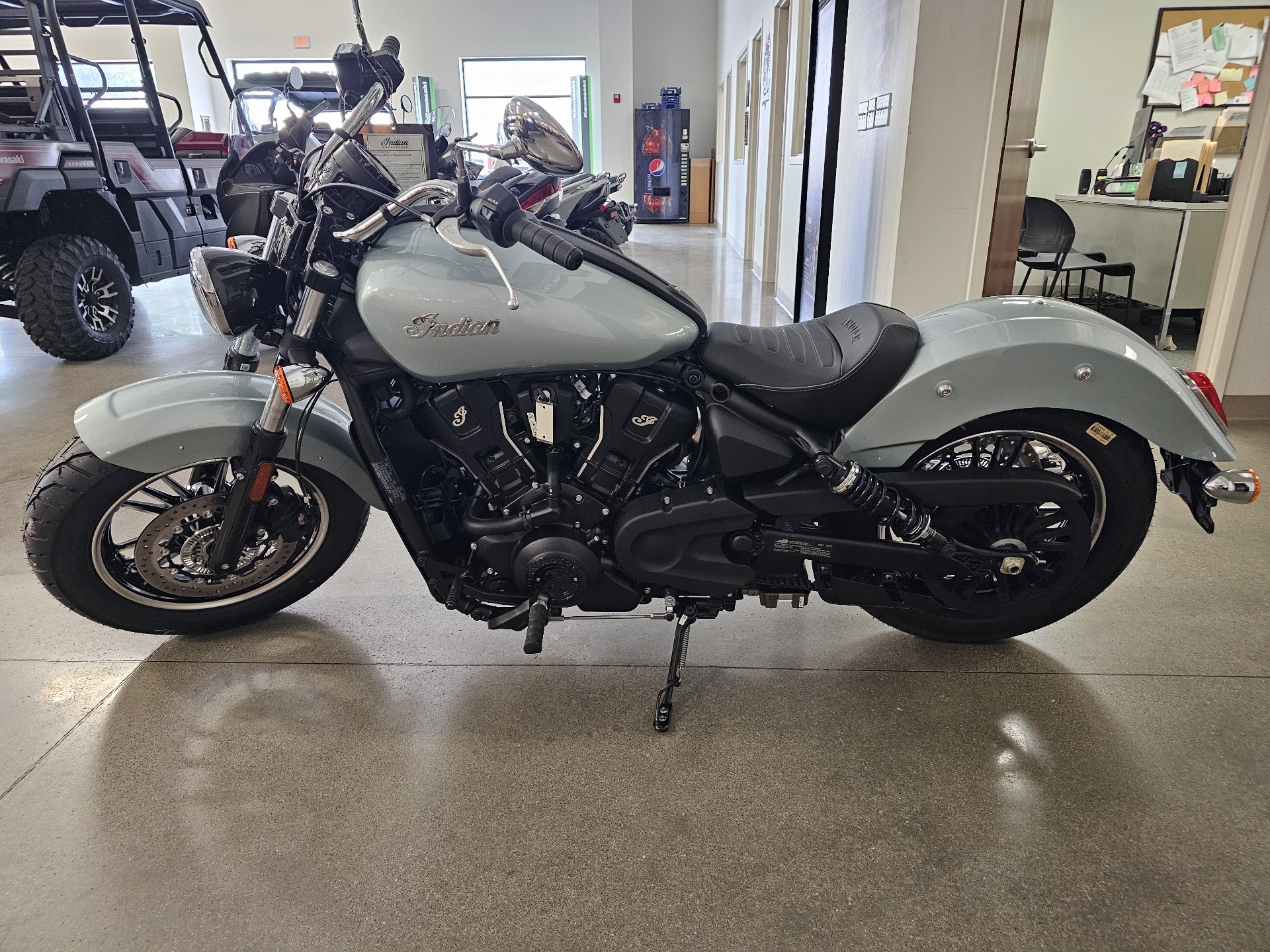 New 2025 Indian Motorcycle Scout® Sixty Classic Limited, Bettendorf IA ...