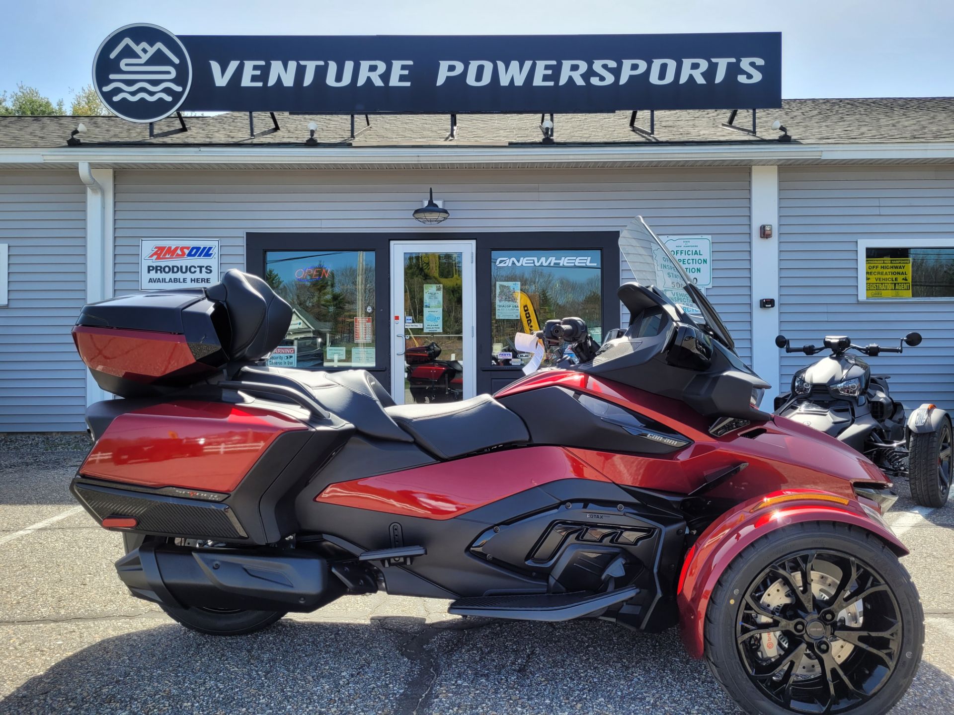 New 2025 Can-Am Spyder RT Limited | Motorcycles in Barrington NH | 5042 ...