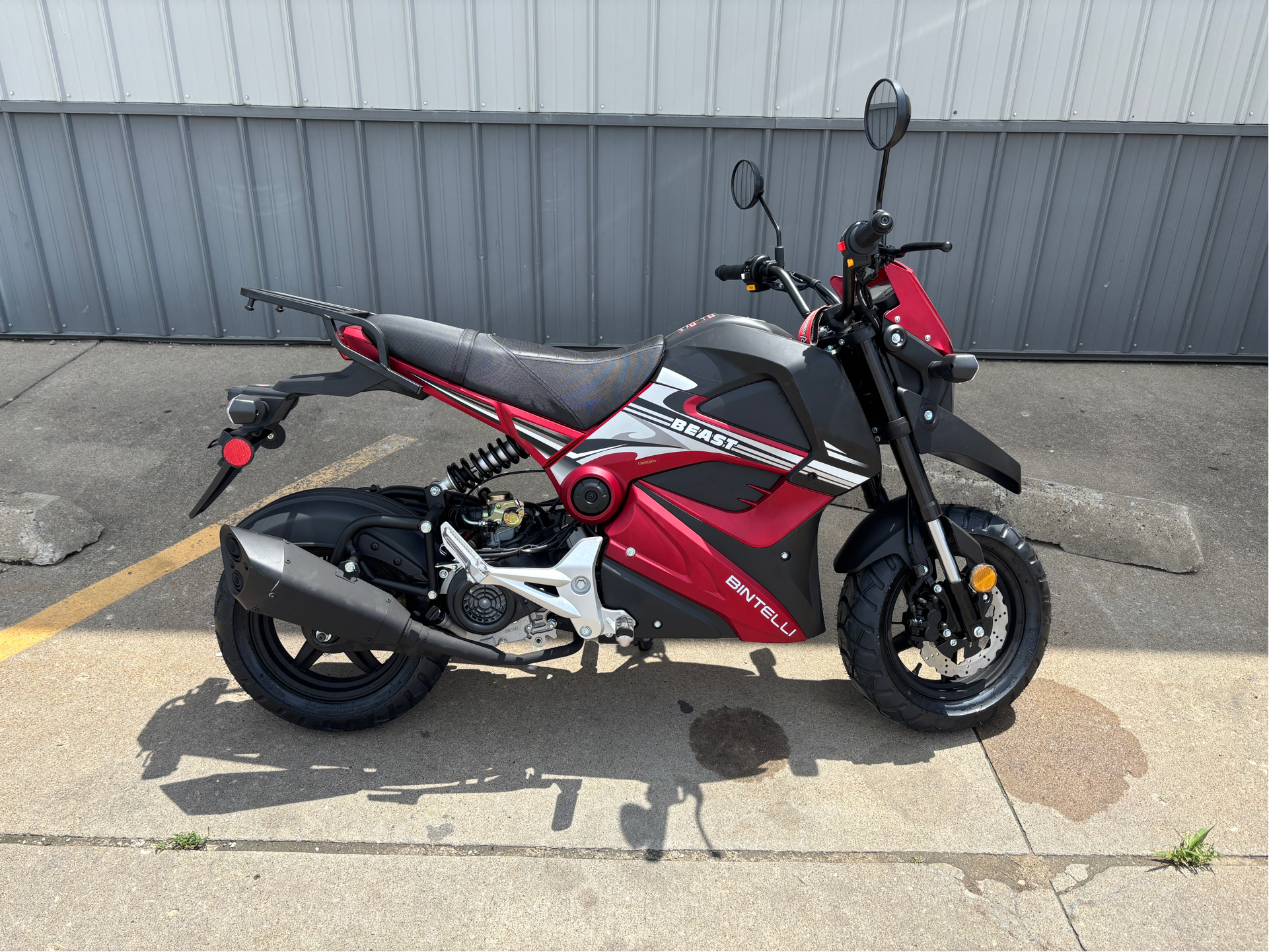 New 2024 Bintelli Beast 49 cc, Ottumwa IA | Specs, Price, Photos | Red ...