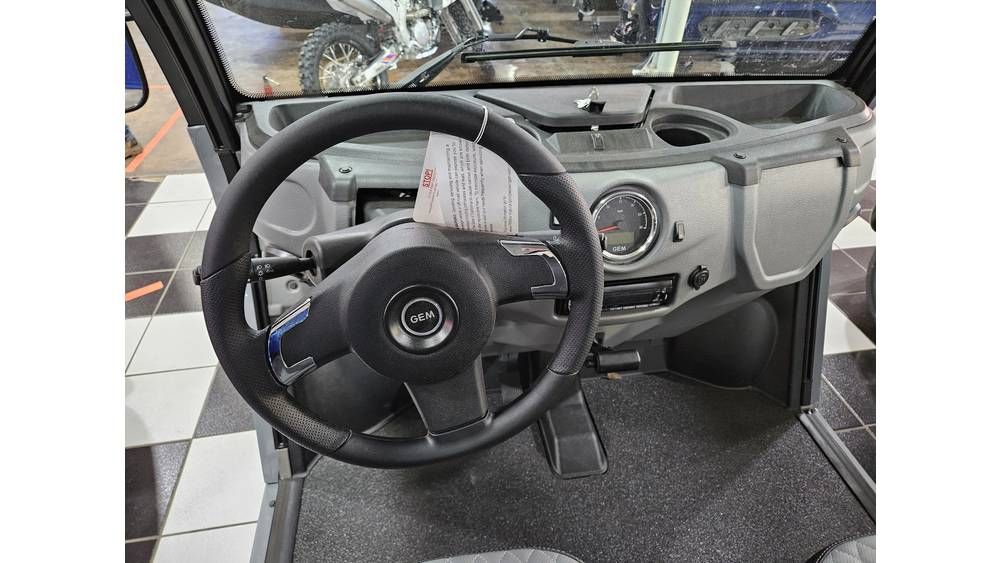 New 2024 GEM e4 Arctic Frost Specialty Vehicles For Sale in Seneca ...
