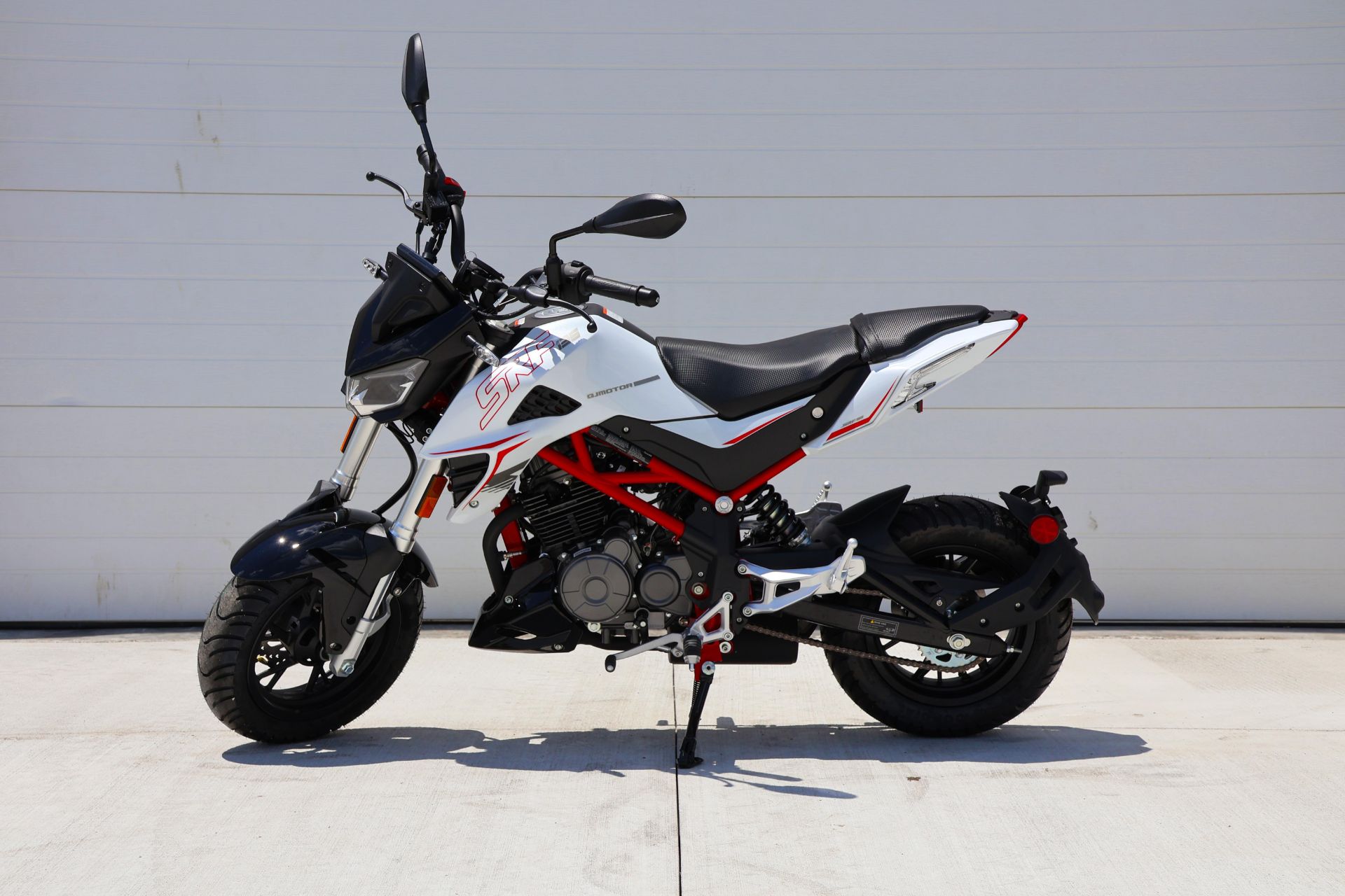 New 2023 QJMotor SRF135, Odessa MO | Specs, Price, Photos | White N24-023-QJ