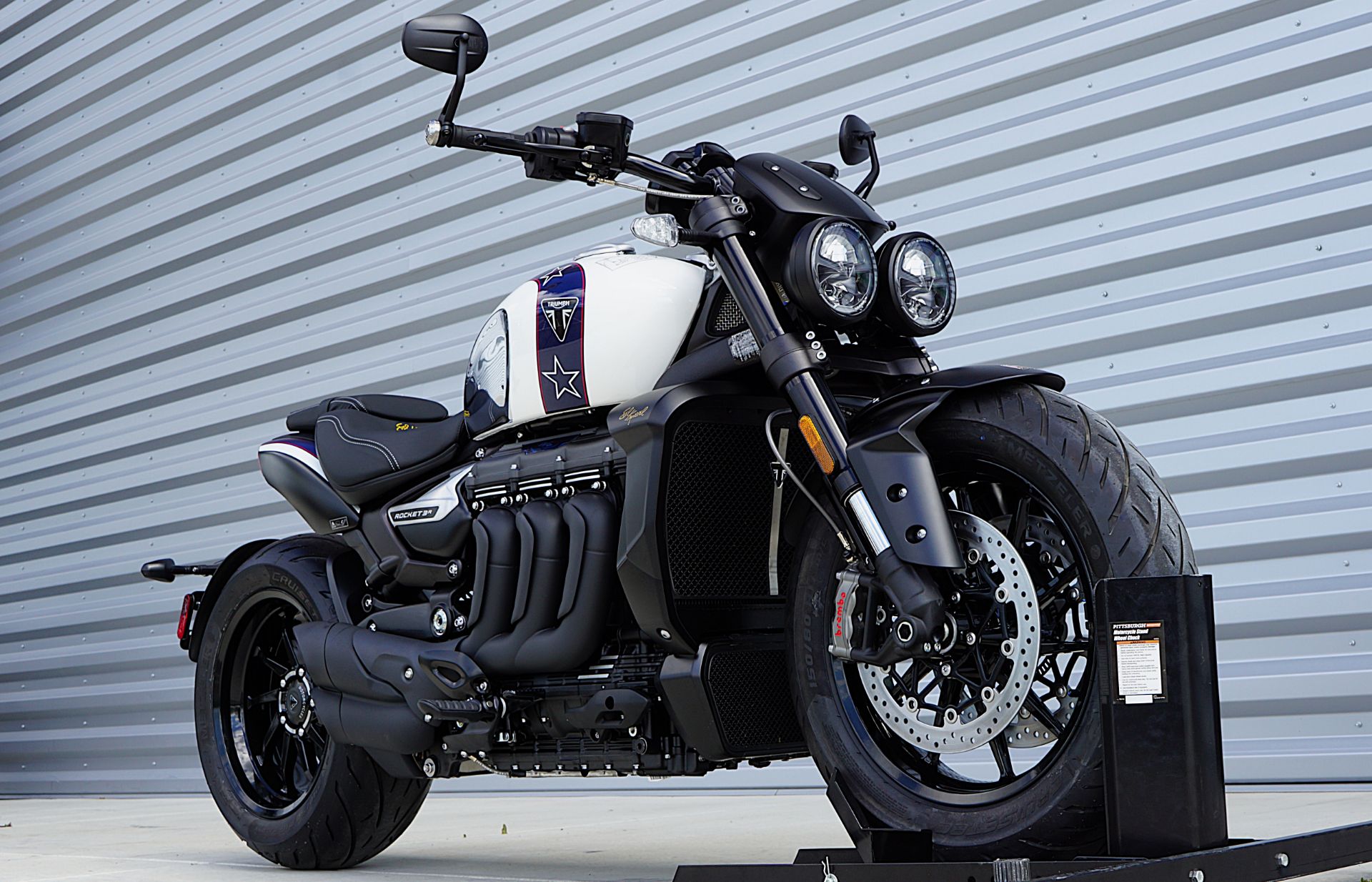 New 2025 Triumph Rocket 3 Storm R Evel Knievel Limited Edition | Specs, Photos, Price | For Sale ...