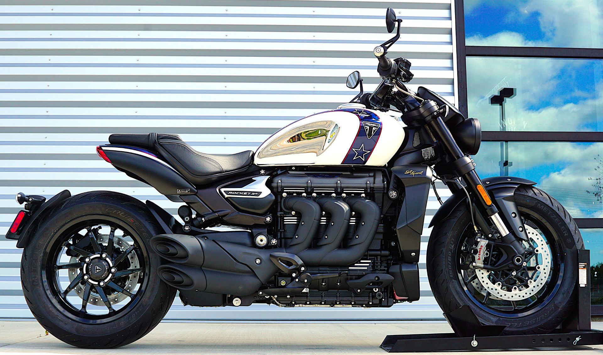 New 2025 Triumph Rocket 3 Storm R Evel Knievel Limited Edition | Specs ...