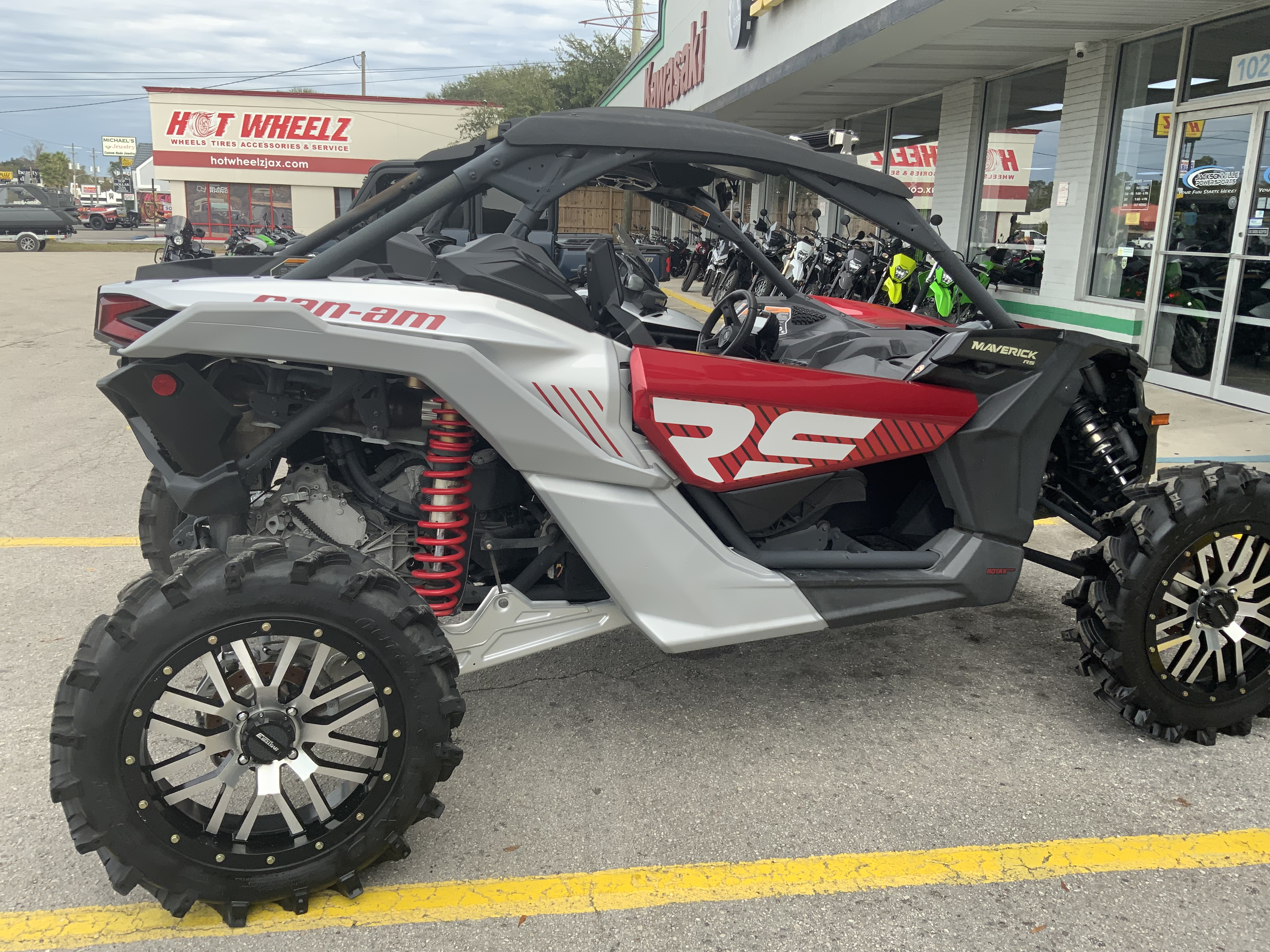 New 2024 Can-Am Maverick X3 RS Turbo RR Fiery Red / Hyper Silver ...