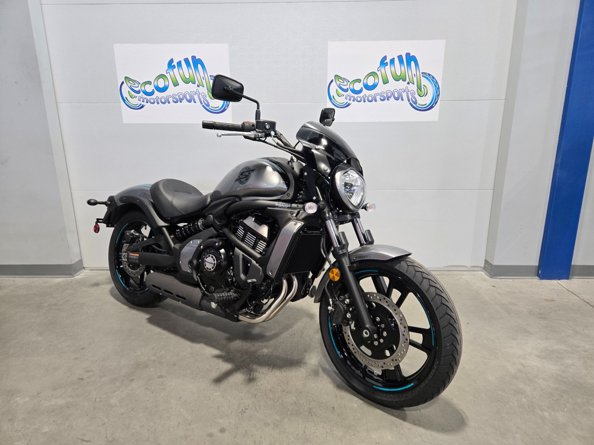 New 2025 Kawasaki Vulcan® S Cafe ABS | Motorcycles in Forest Lake MN ...