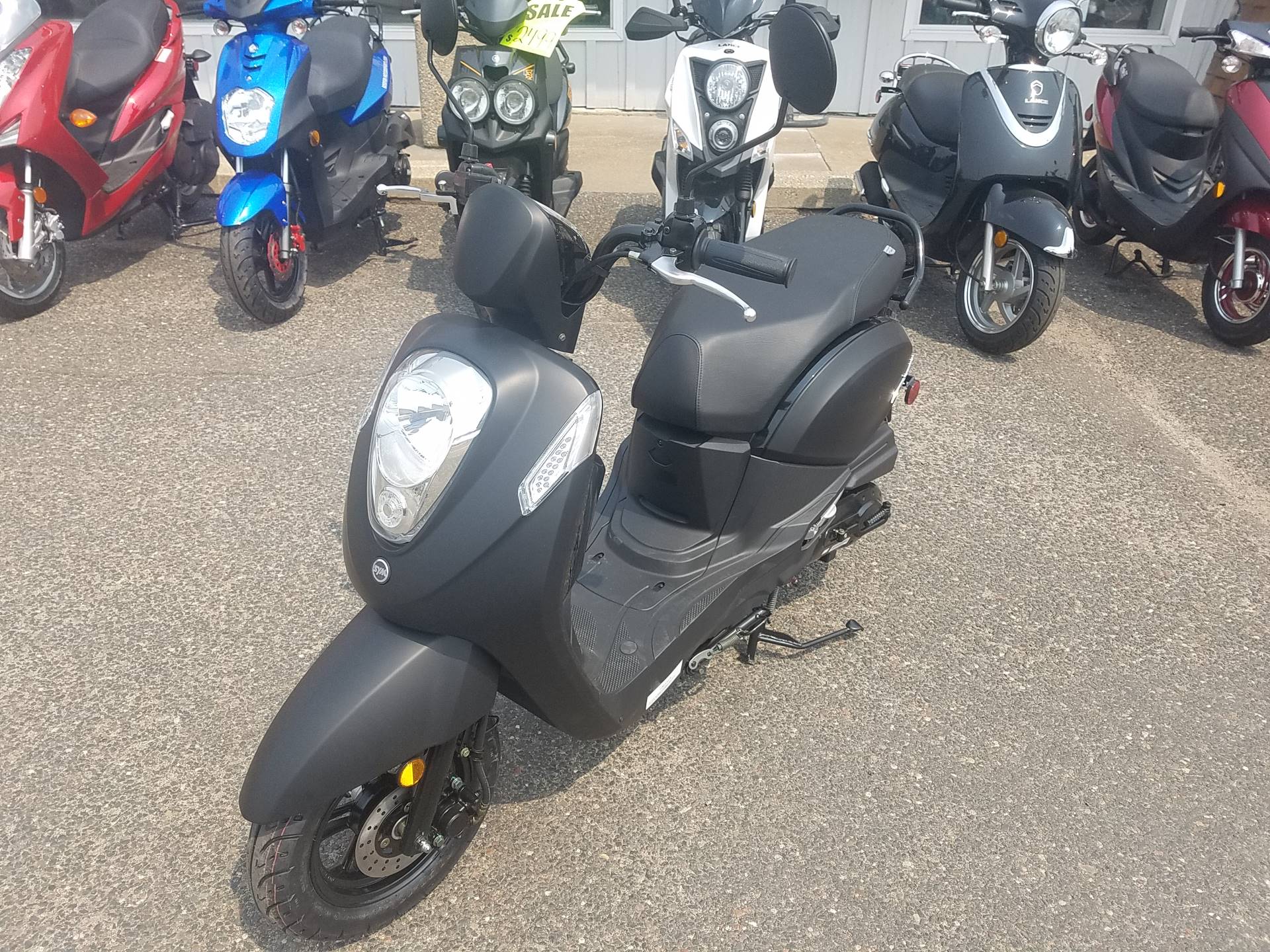 New 2021 SYM Mio 49cc Scooter | Scooters in Forest Lake MN | Matte Stealth