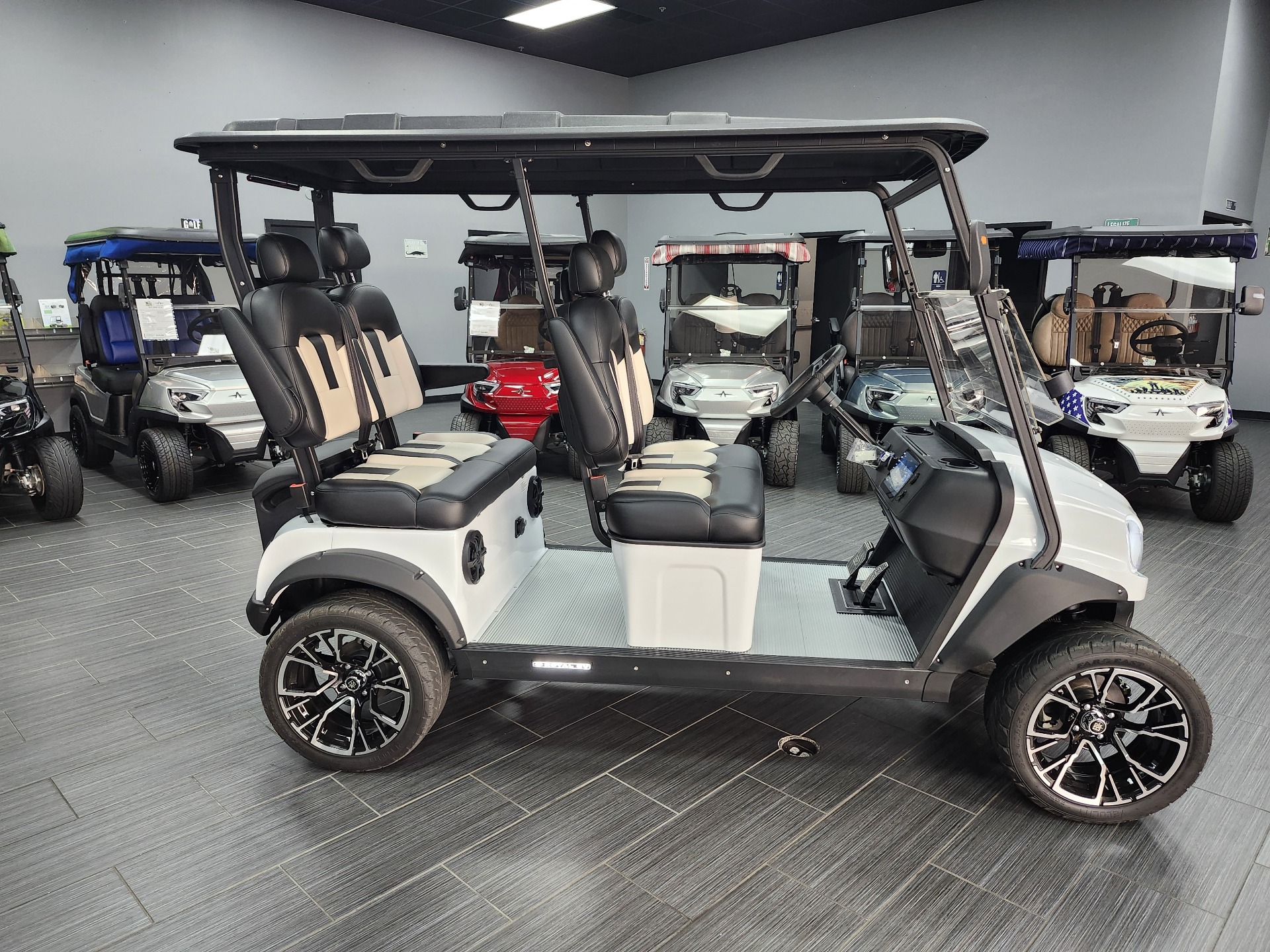 New 2024 Royal EV Majesty 4 Forward, Wildwood FL | Specs, Price, Photos ...