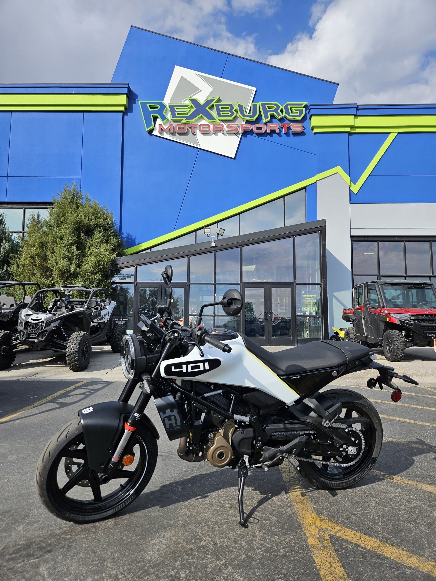 New 2024 Husqvarna Vitpilen 401 | Motorcycles in Rexburg ID | M10975 White