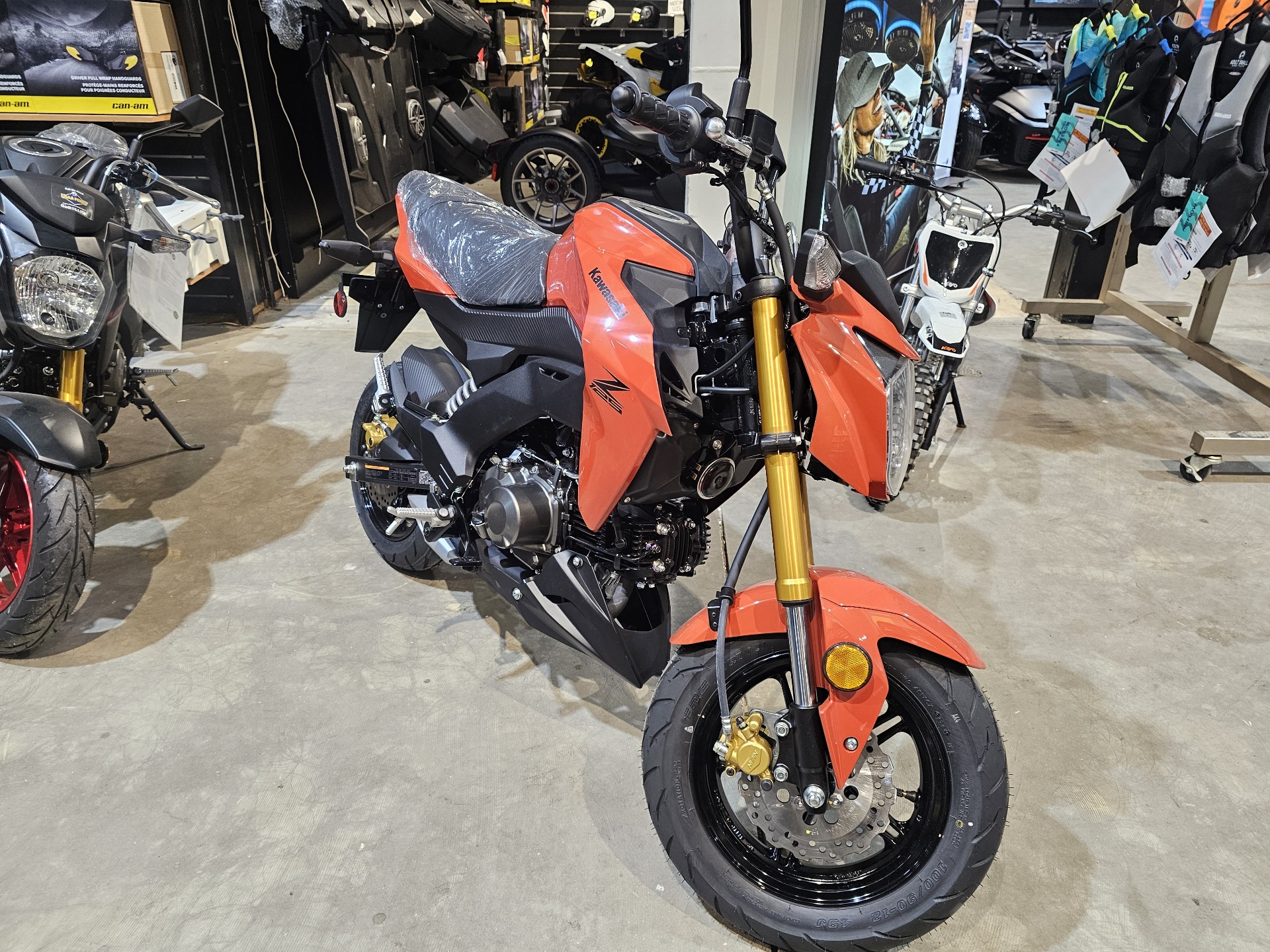 New 2025 Kawasaki Z125 Pro Pearl Lava Orange | Motorcycles in Crossville TN | KMCA33079