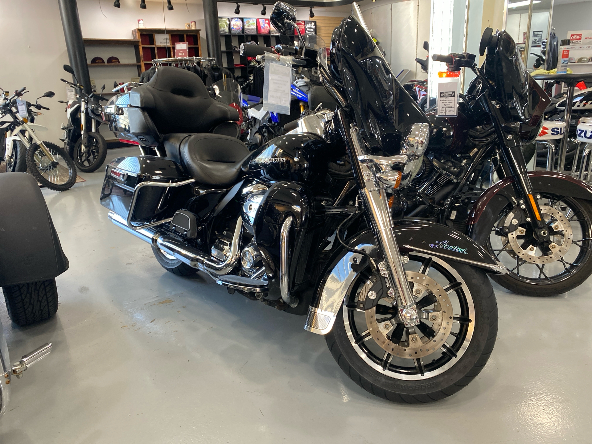 New 2019 Harley-Davidson Ultra Limited Low Motorcycles Savannah ...