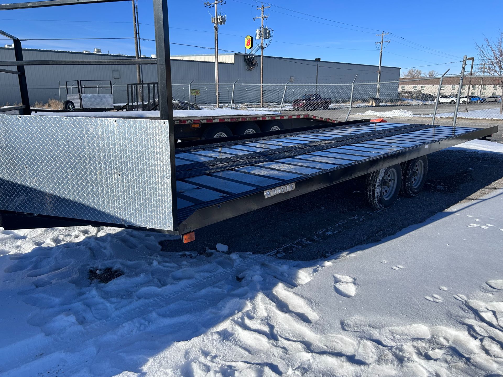 New 2024 VOYAGER TRAILER Snow 22' Tandem Axle Metal Deck | Trailers in ...