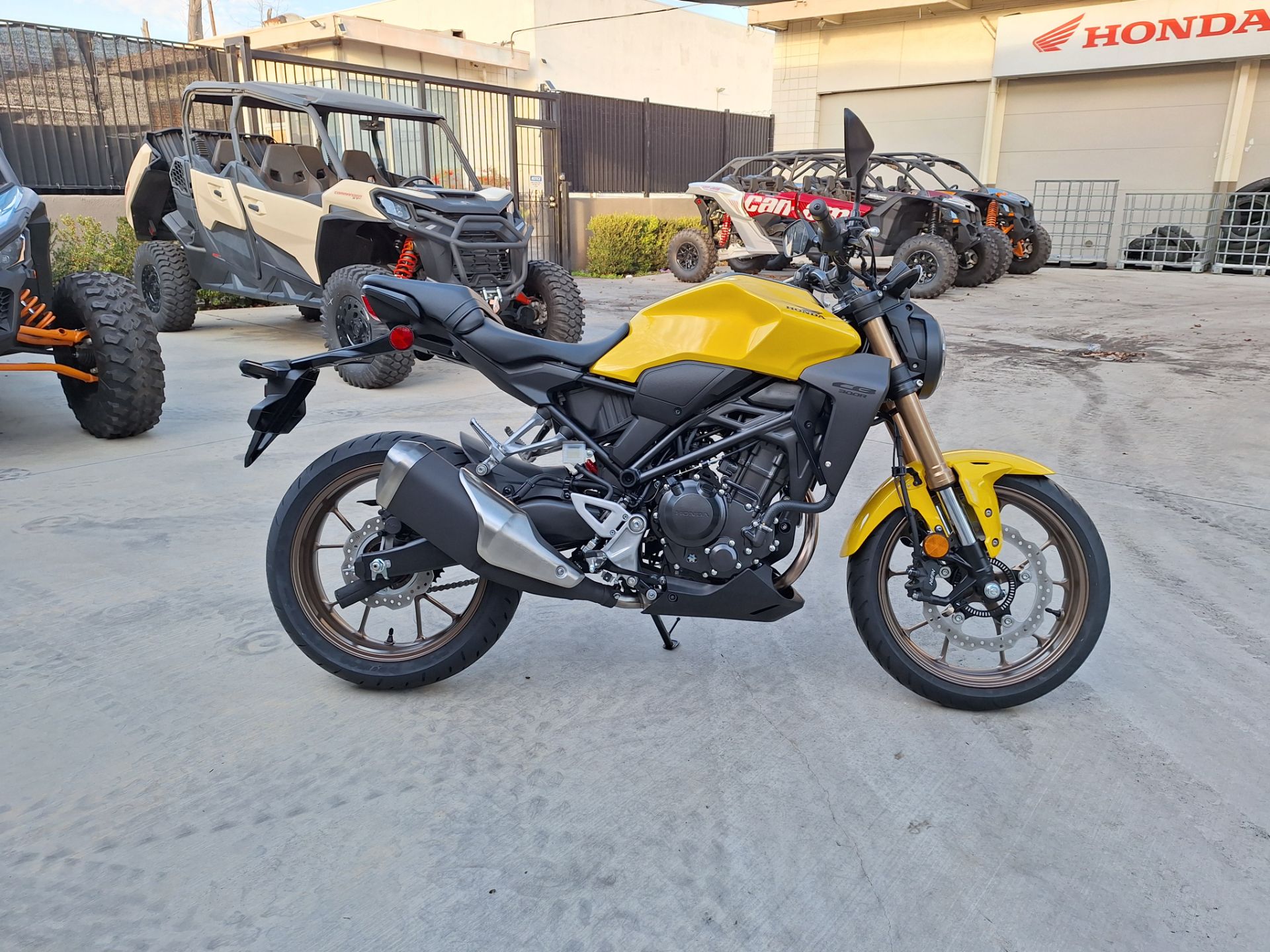 New 2025 Honda CB300R ABS | Motorcycles in Ontario CA | HO25015 Pearl ...