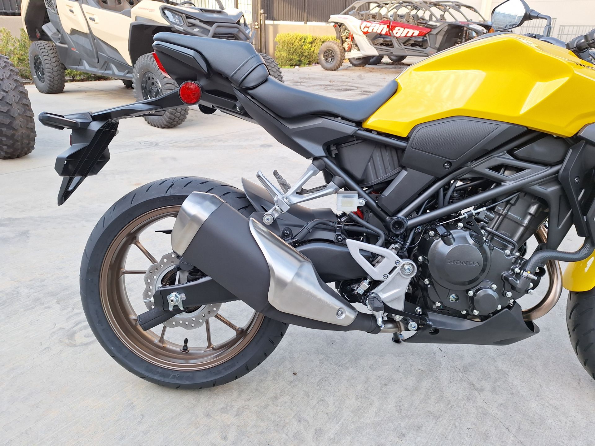 New 2025 Honda CB300R ABS | Motorcycles in Ontario CA | HO25015 Pearl ...