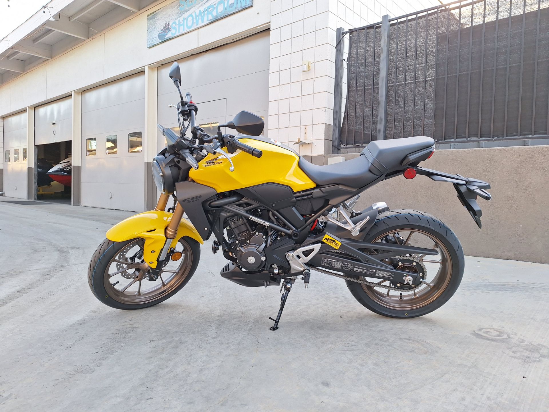 New 2025 Honda CB300R ABS | Motorcycles in Ontario CA | HO25015 Pearl ...