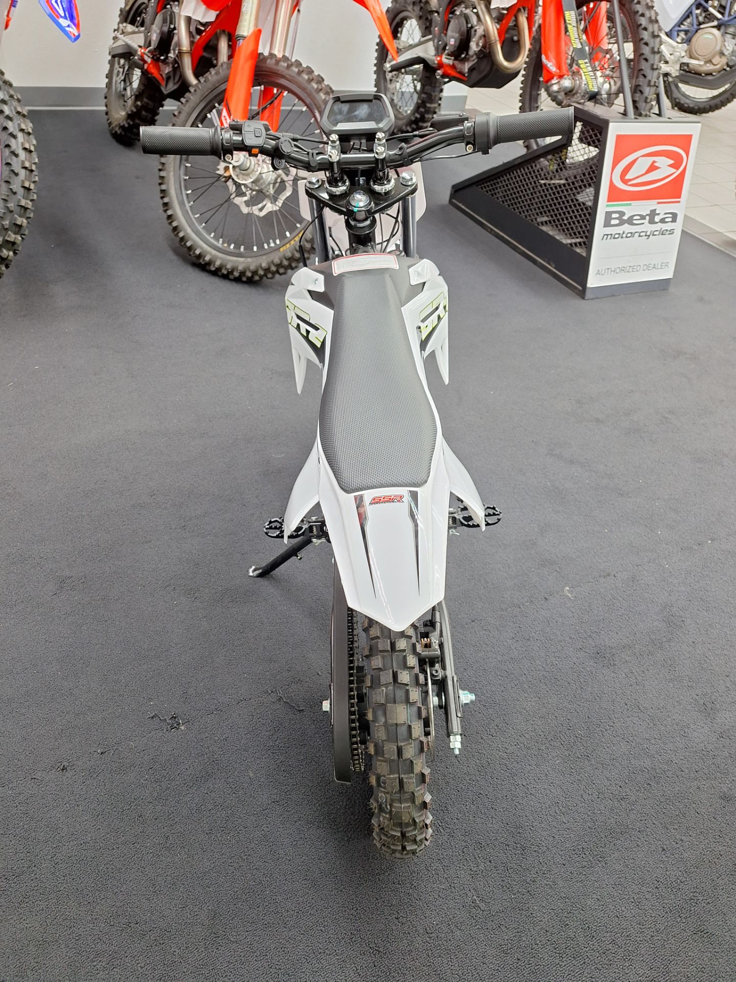 New 2025 SSR Motorsports SR-E500 | Motorcycles in Ontario CA | SR24002 White