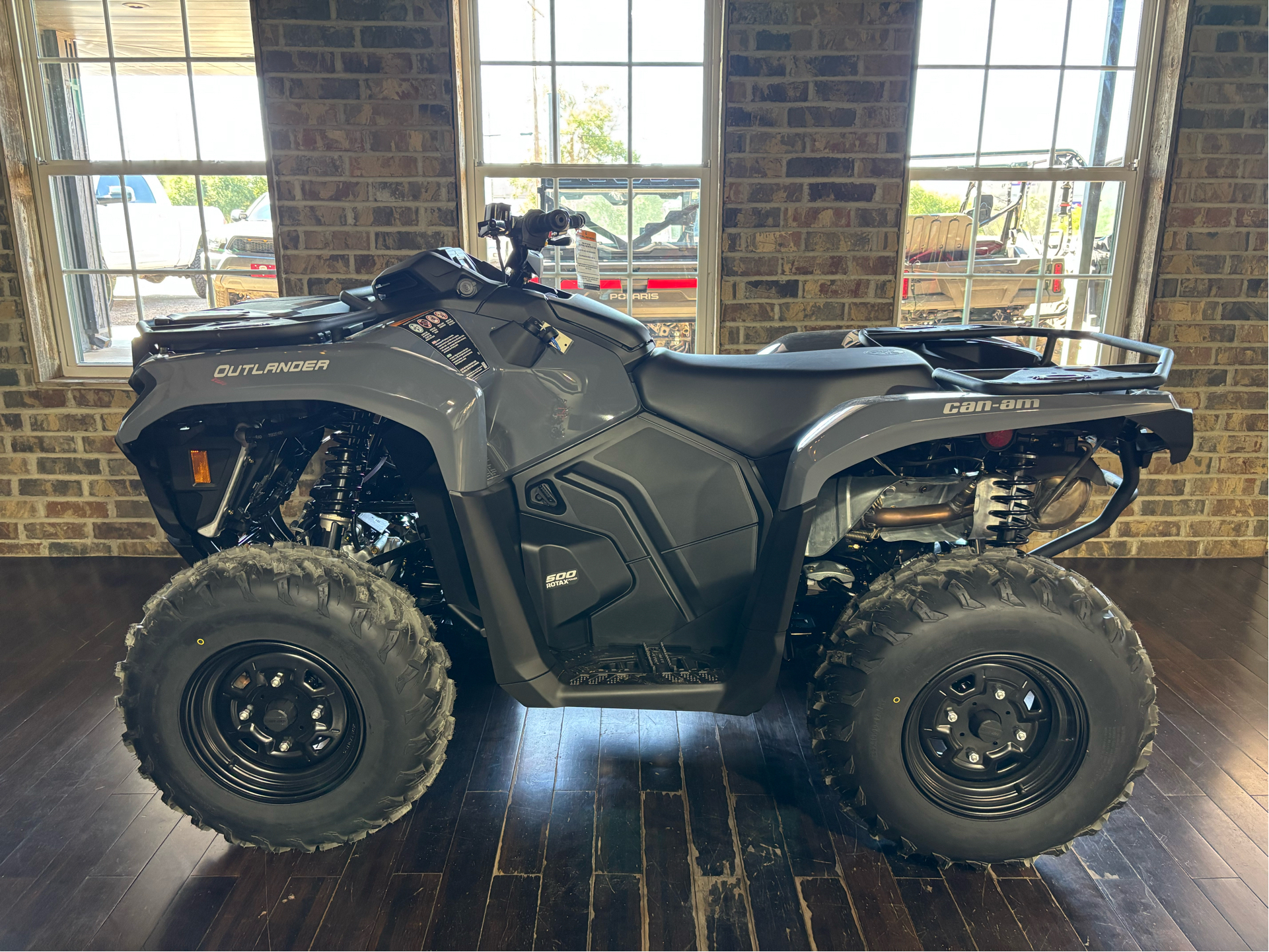 New 2025 Can-Am Outlander 500, Clovis NM | Specs, Price, Photos | Granite Gray C009386C