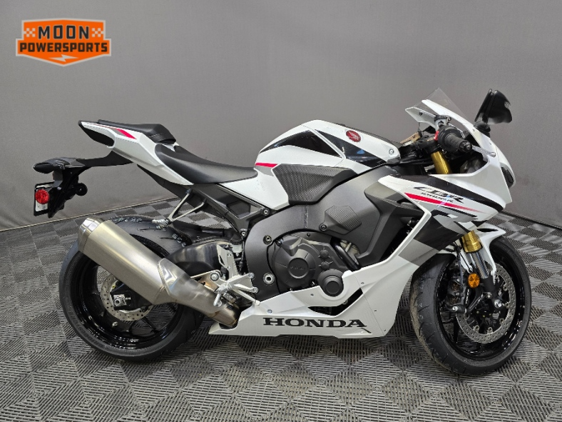 New 2026 Honda CBR1000RR, Monticello MN | Specs, Price, Photos | Pearl ...