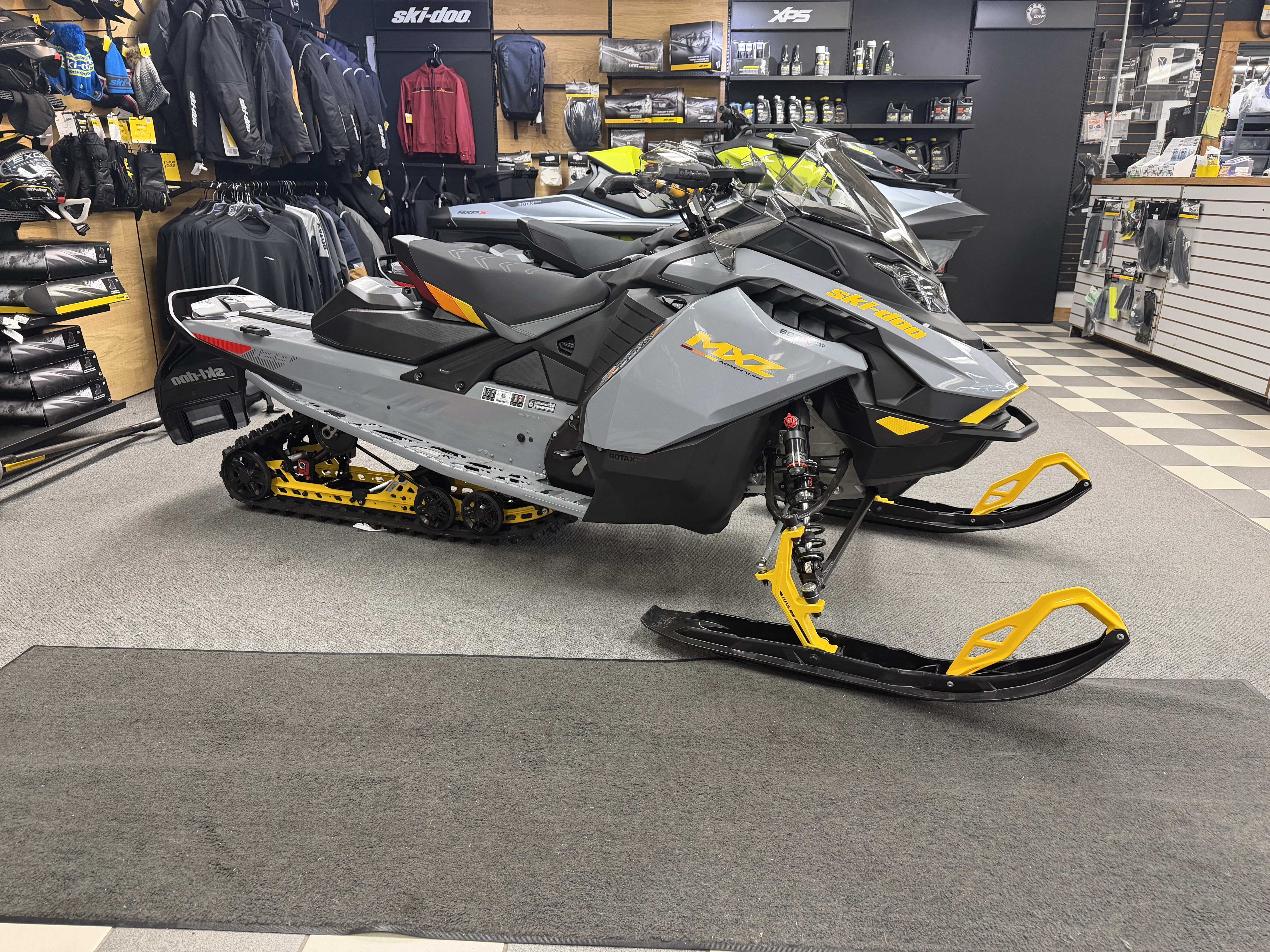 New 2026 Ski-Doo MXZ Adrenaline w/ Blizzard Package 129 600R E-TEC ES ...