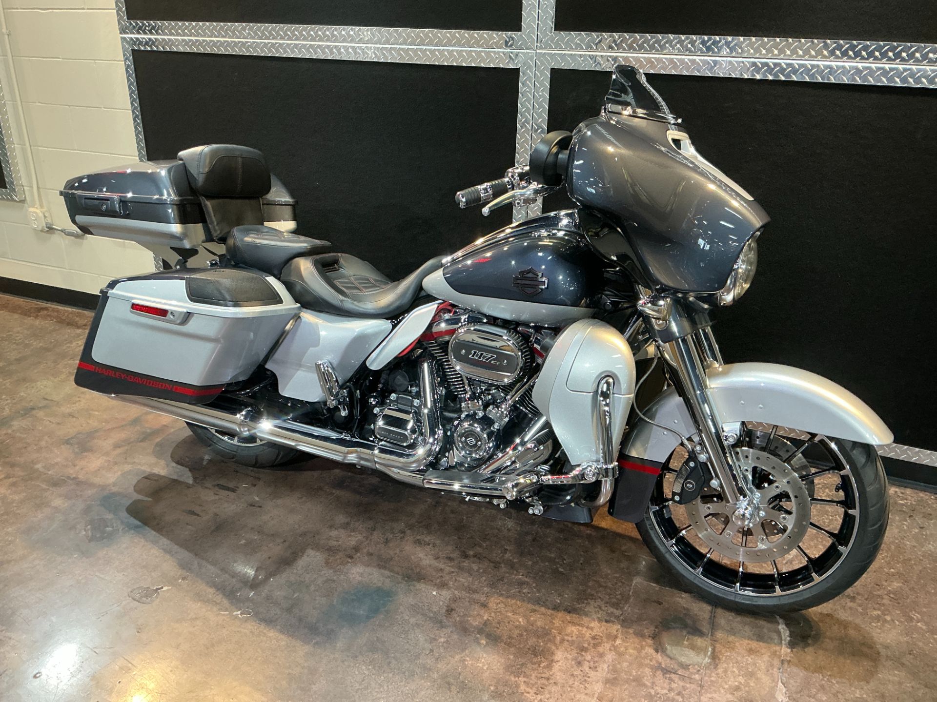Used 2019 Harley-Davidson CVO™ Street Glide® | Motorcycles in ...