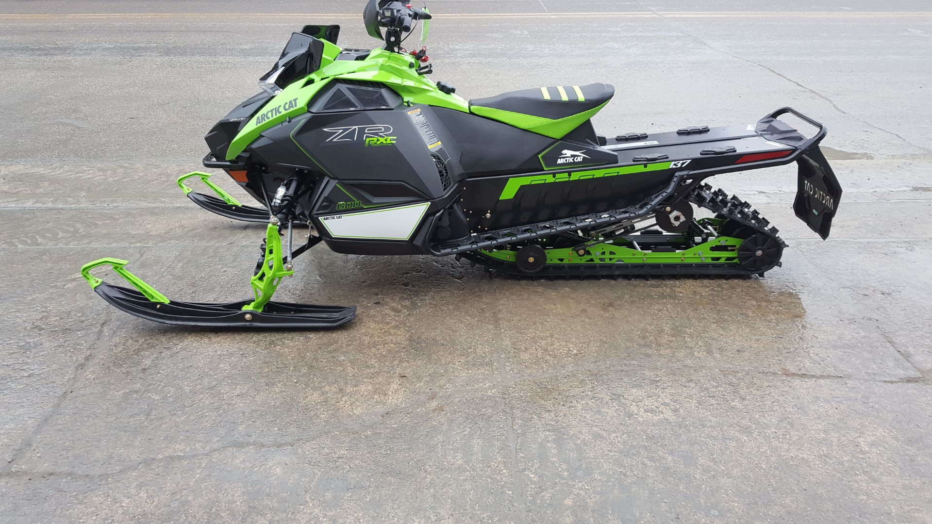 New 2025 Arctic Cat ZR 600 R-XC ES Snowmobiles in Mazeppa, MN | Stock ...