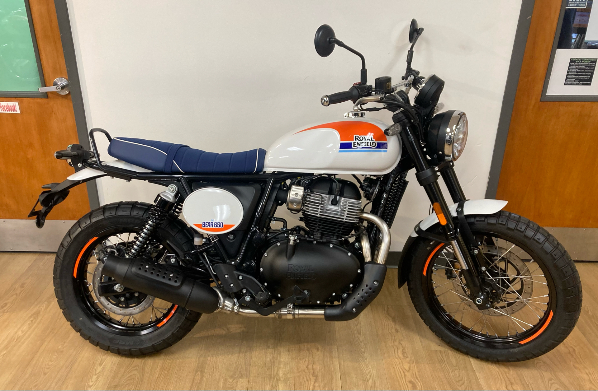 New 2025 Royal Enfield Bear 650 Boardwalk White | Motorcycles in Mahwah ...