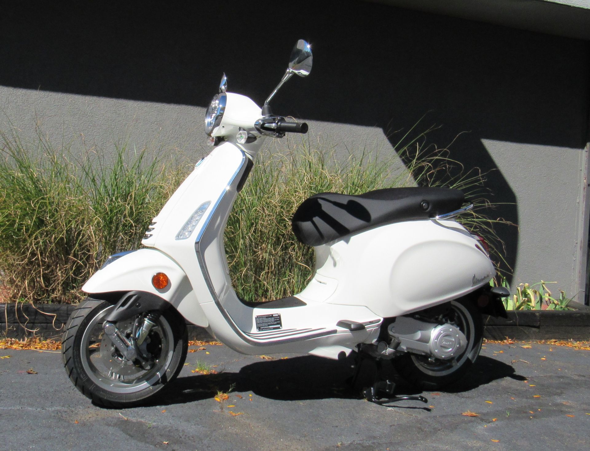 New 2025 Vespa Primavera 50 Scooters in New Haven, CT | Stock Number ...