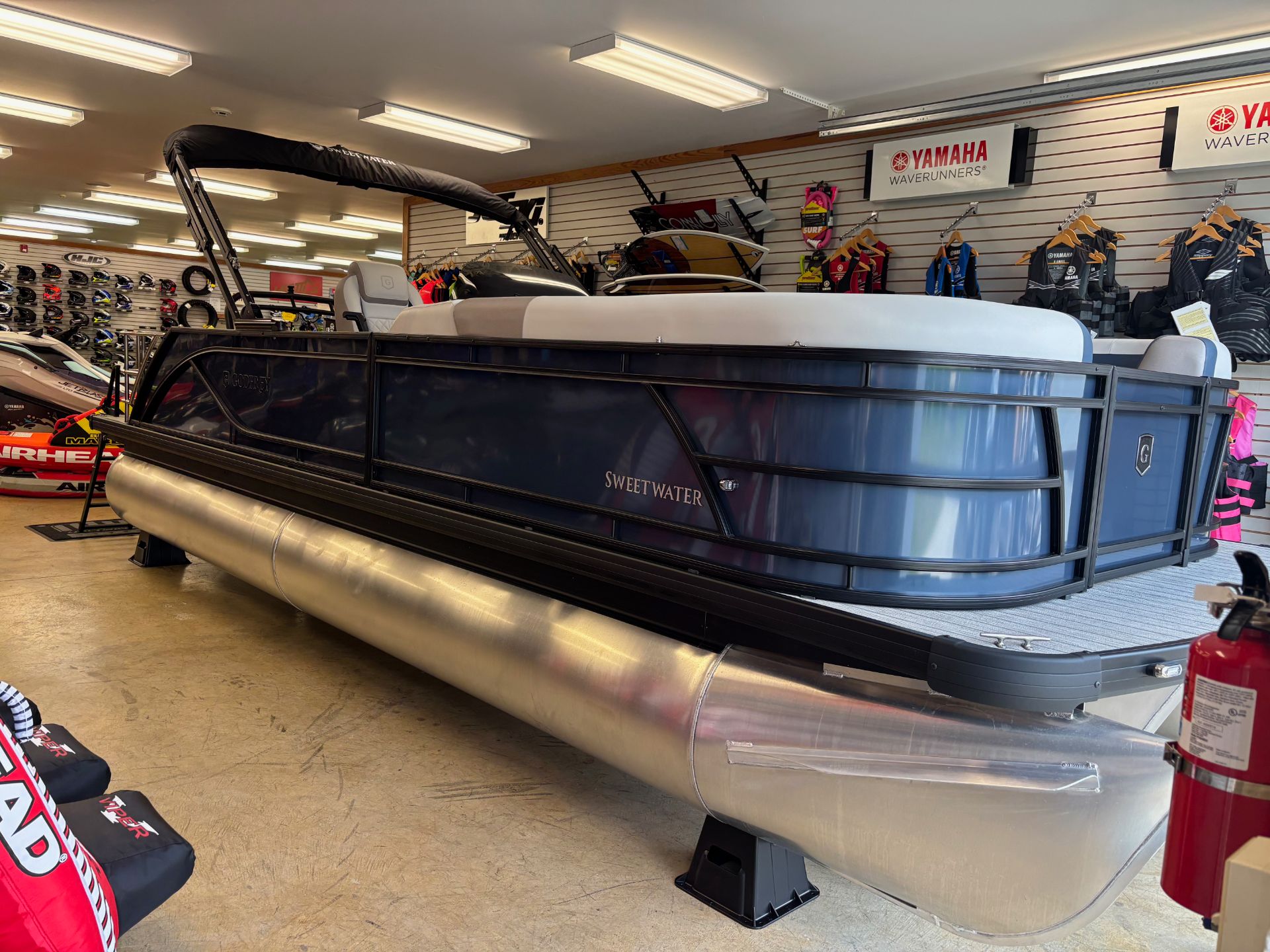 New 2026 Godfrey Sweetwater 2286 SFLC NAVY | Power Boats Outboard in Unionville VA | GOD24F526
