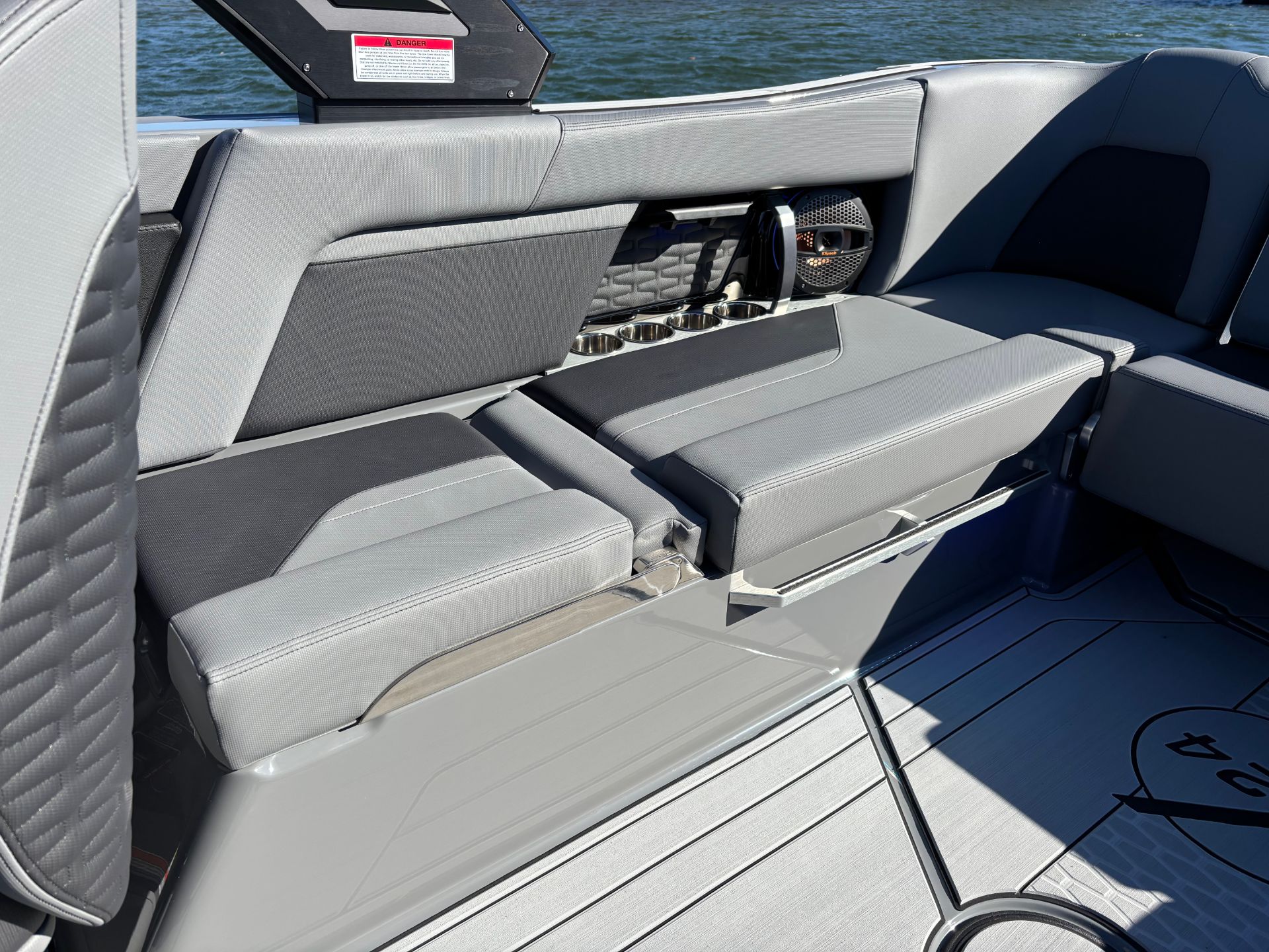 New 2025 Mastercraft X24 | Power Boats Inboard in Unionville VA | MASV6J425