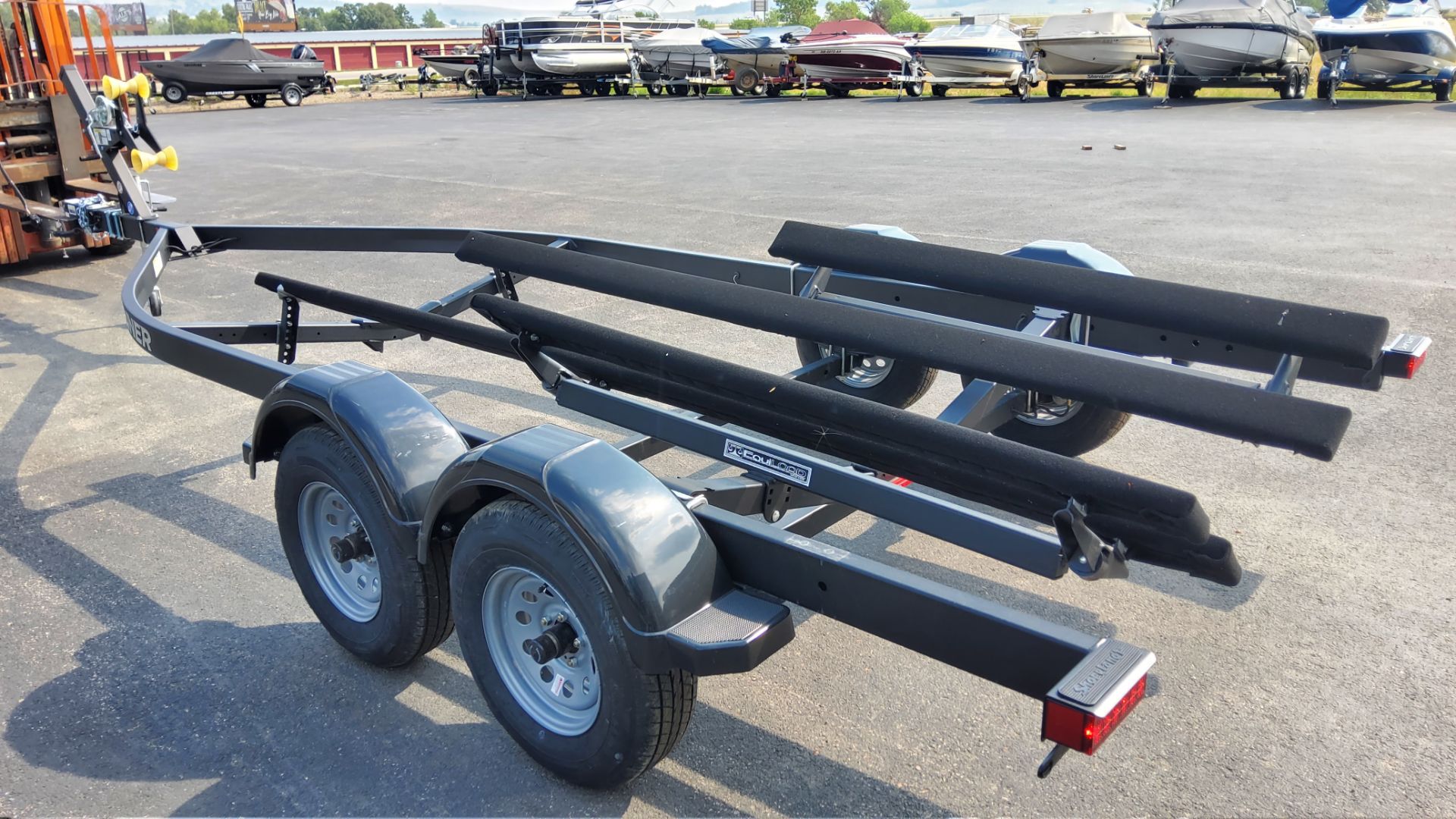 New 2025 Shoreland'r 20'-24' Tandem Axle Boat Trailer Boat Trailers in ...