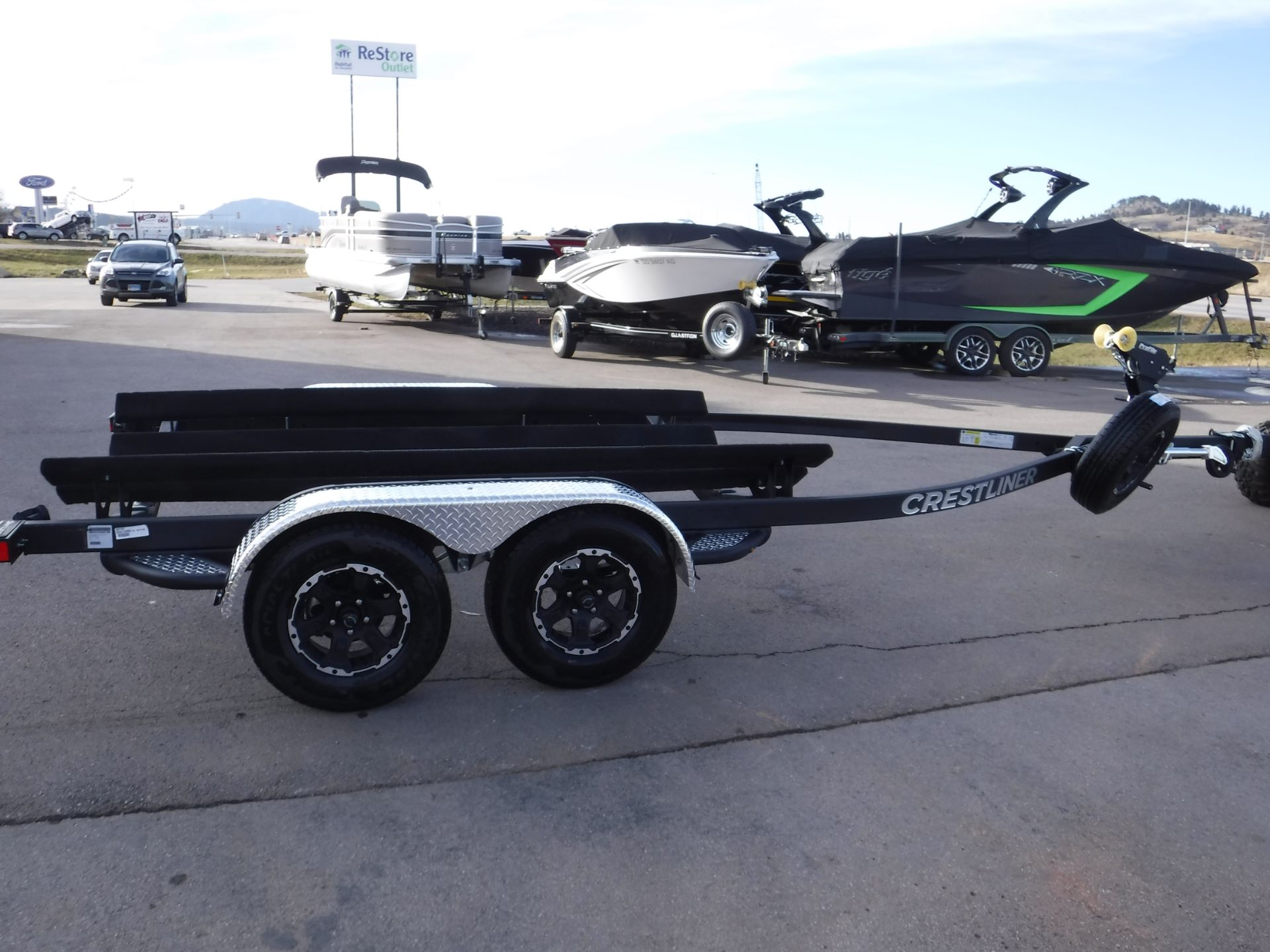 New 2023 Shoreland'r Premium tandem axle trailer for 17.5'-20' boat ...