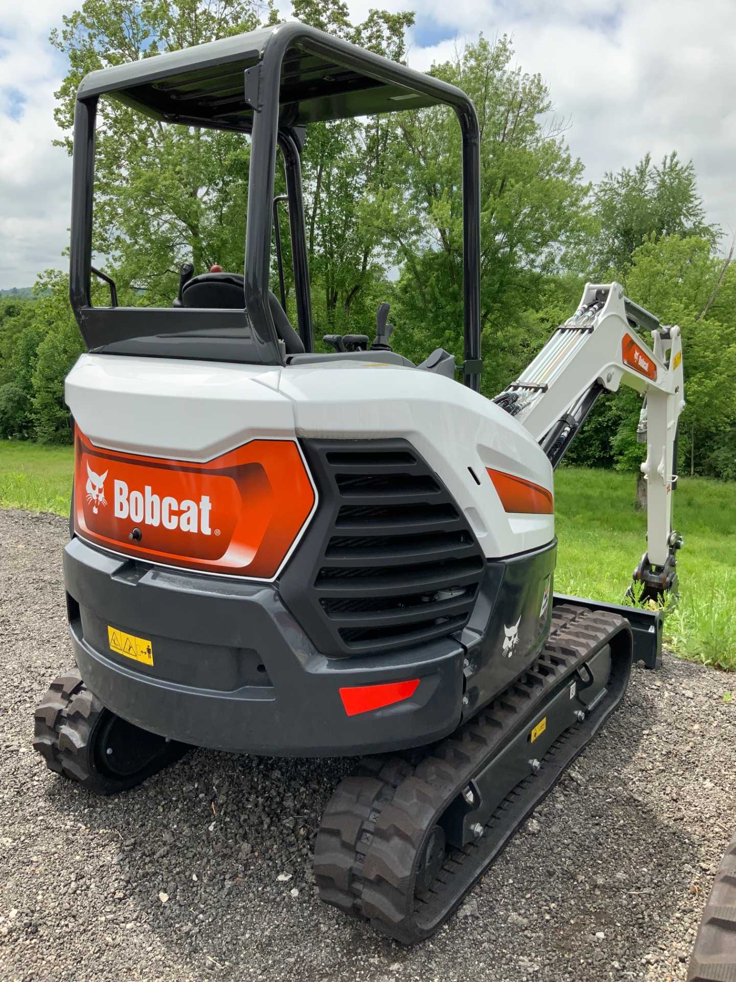 New 2024 Bobcat E32, Mineral Wells WV | Specs, Price, Photos | White 3650-R