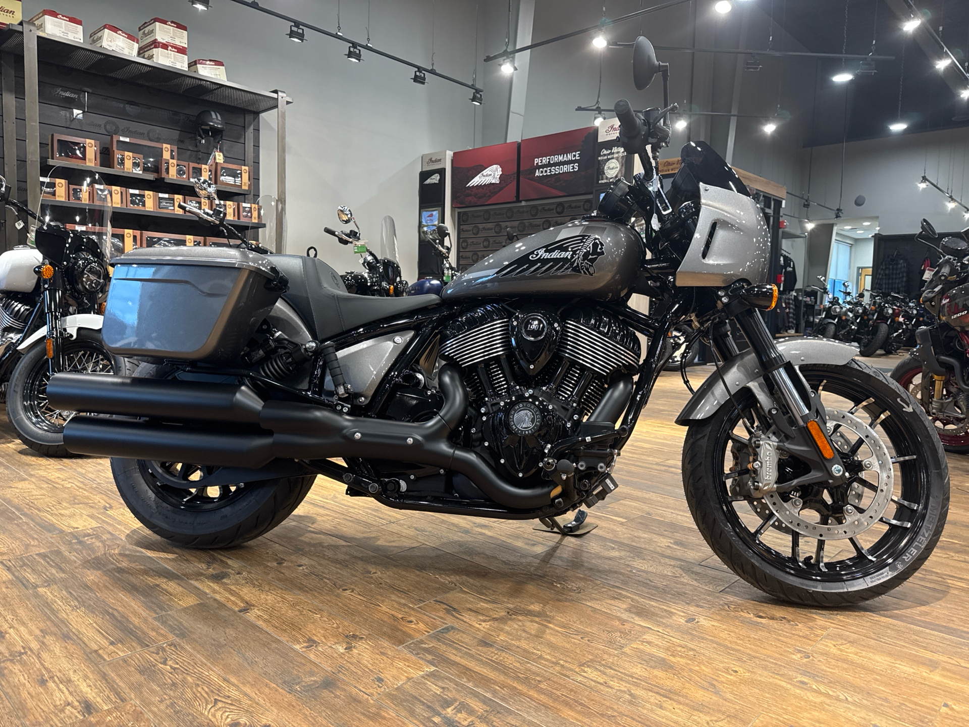 New 2025 Indian Motorcycle Sport Chief RT, Mineral Wells WV | Specs ...