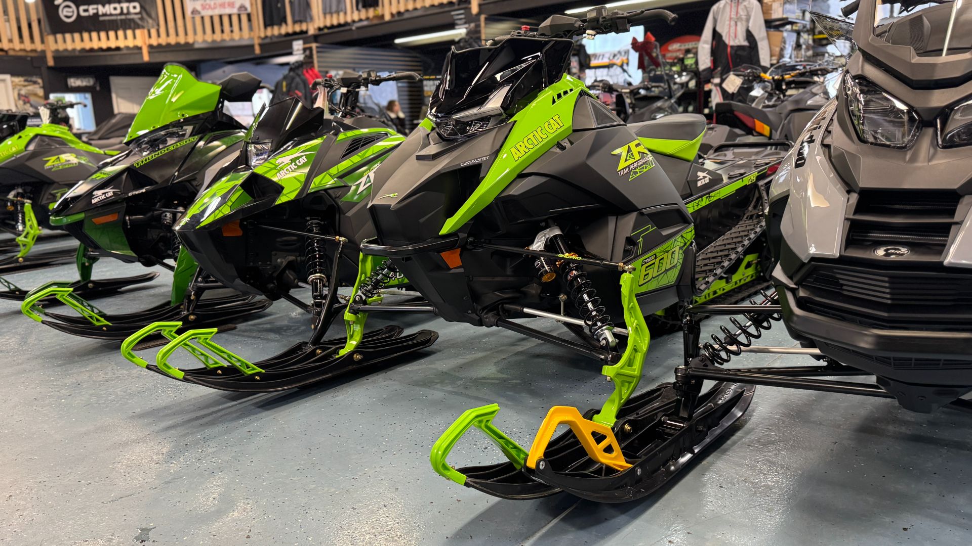 New 2025 Arctic Cat ZR 600 129 Sno Pro ES, Rockton PA | Specs, Price ...