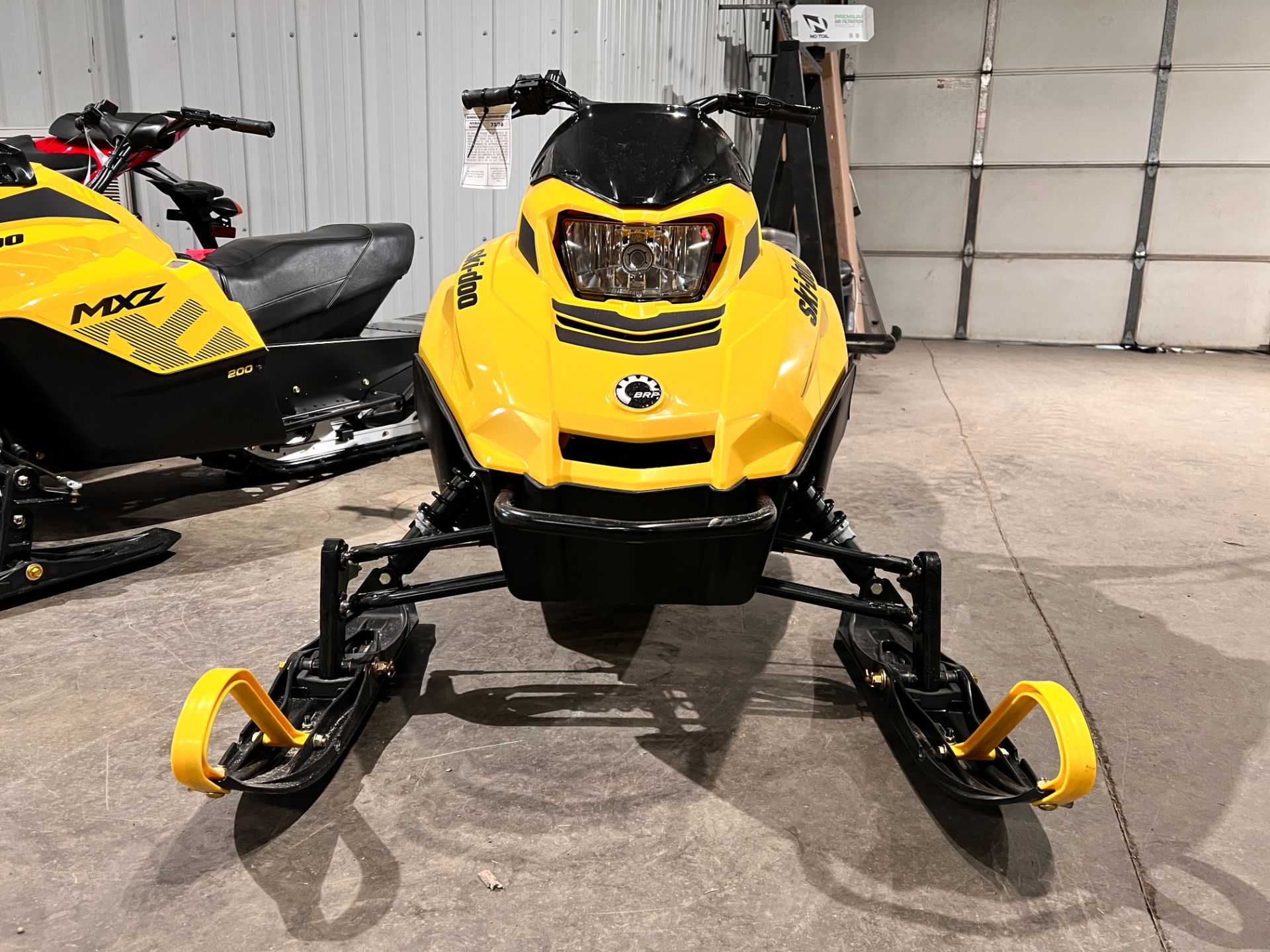 2025 Ski-Doo MXZ Adrenaline With Blizzard Package 600R E-TEC 129 1.25 ...
