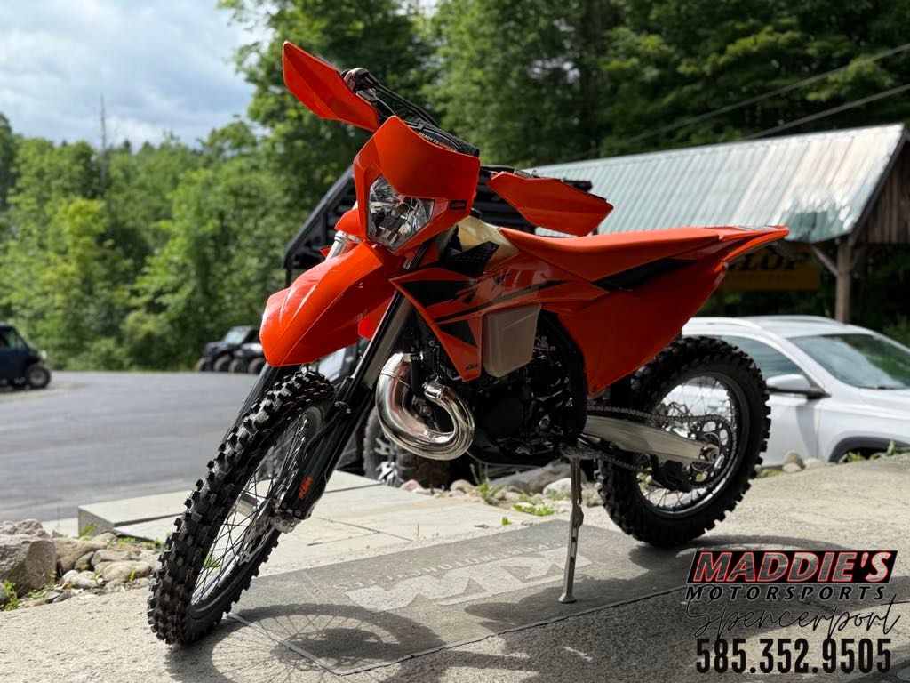 New 2025 KTM 250 XC-W | Motorcycles in Dansville NY | KT35892 Orange