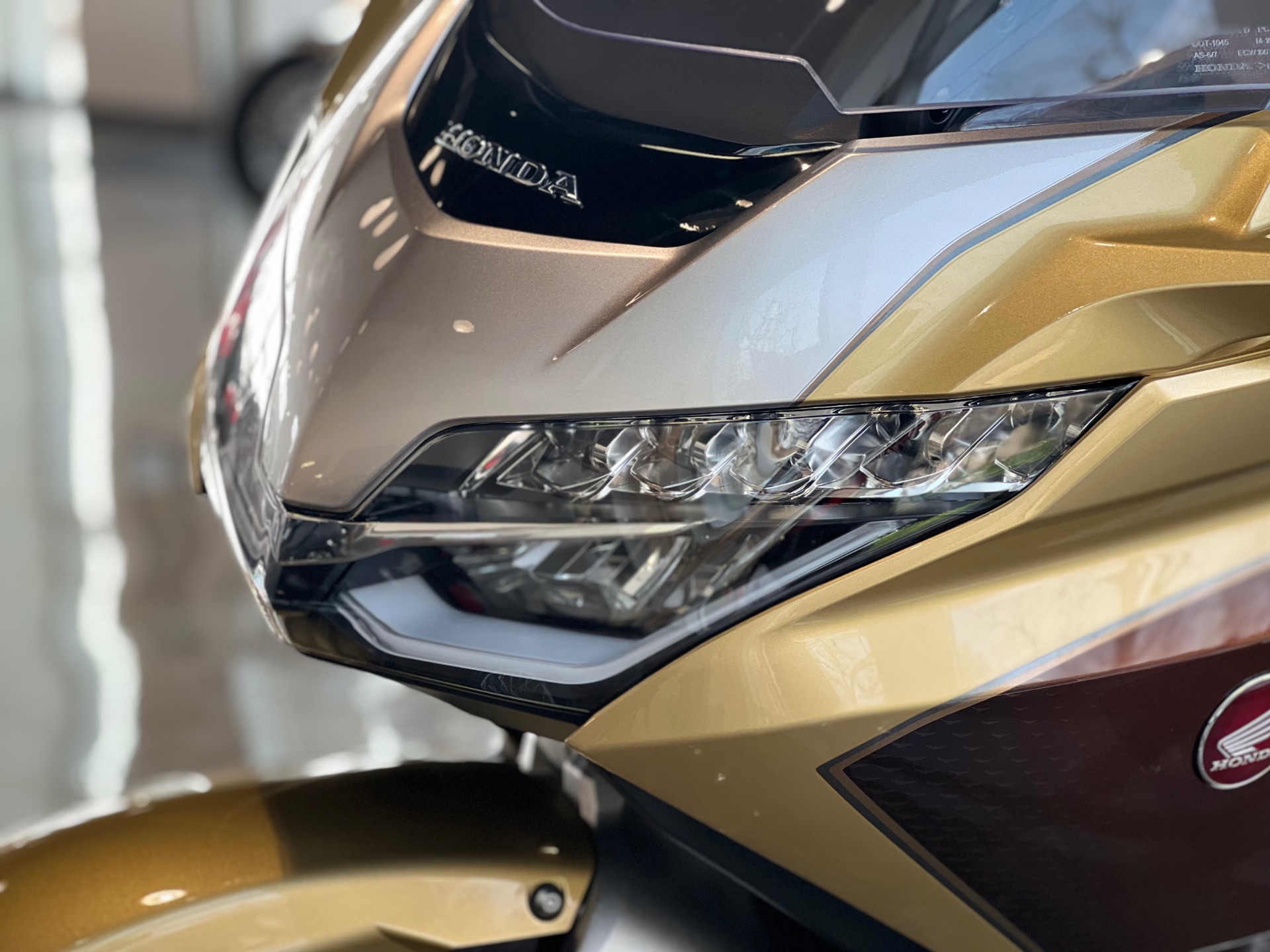 2025 Honda Gold Wing Tour 50th Anniversary, Indianapolis IN | Specs, Price | New Eternal Gold H0250